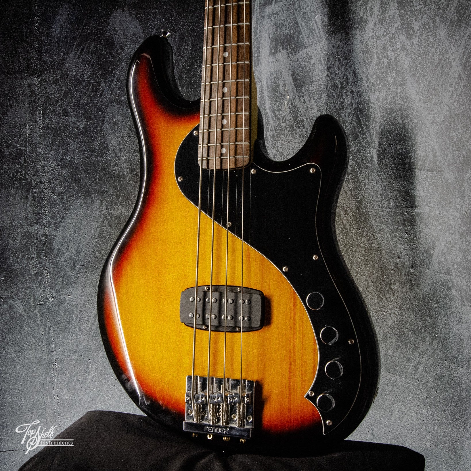 Squier Deluxe Dimension Bass IV Sunburst 2014 – Topshelf Instruments