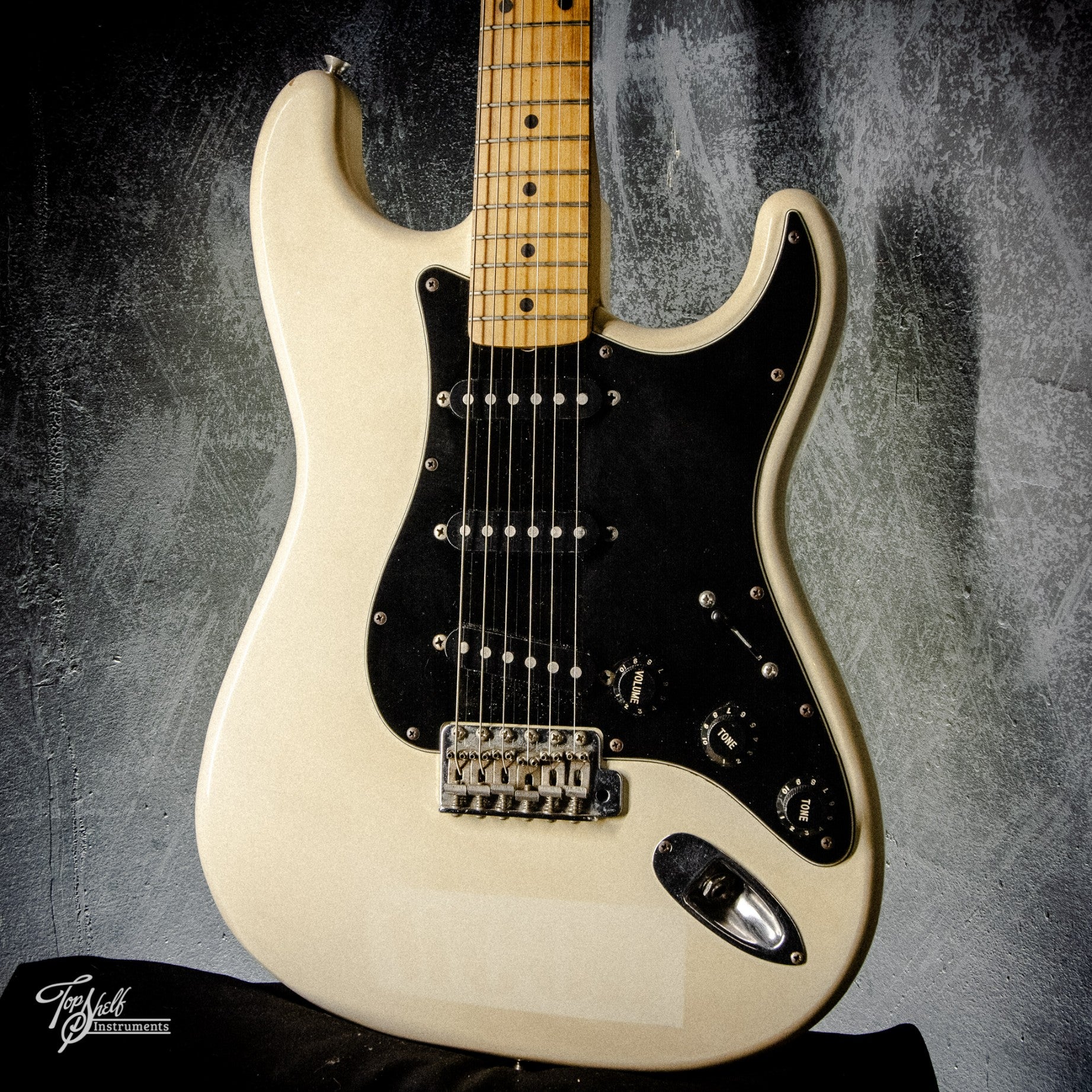 Squier Japan Silver Series Stratocaster SST33 Olympic White 1993 ...