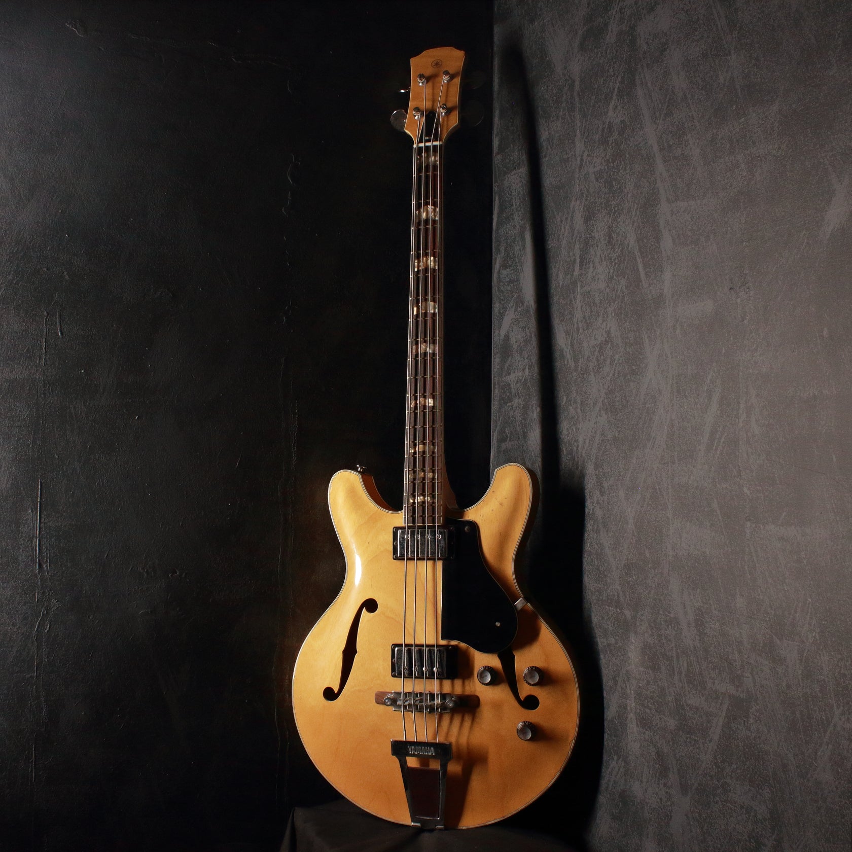 Yamaha SA-75 Semi-Acoustic Bass Natural 1973 – Topshelf Instruments