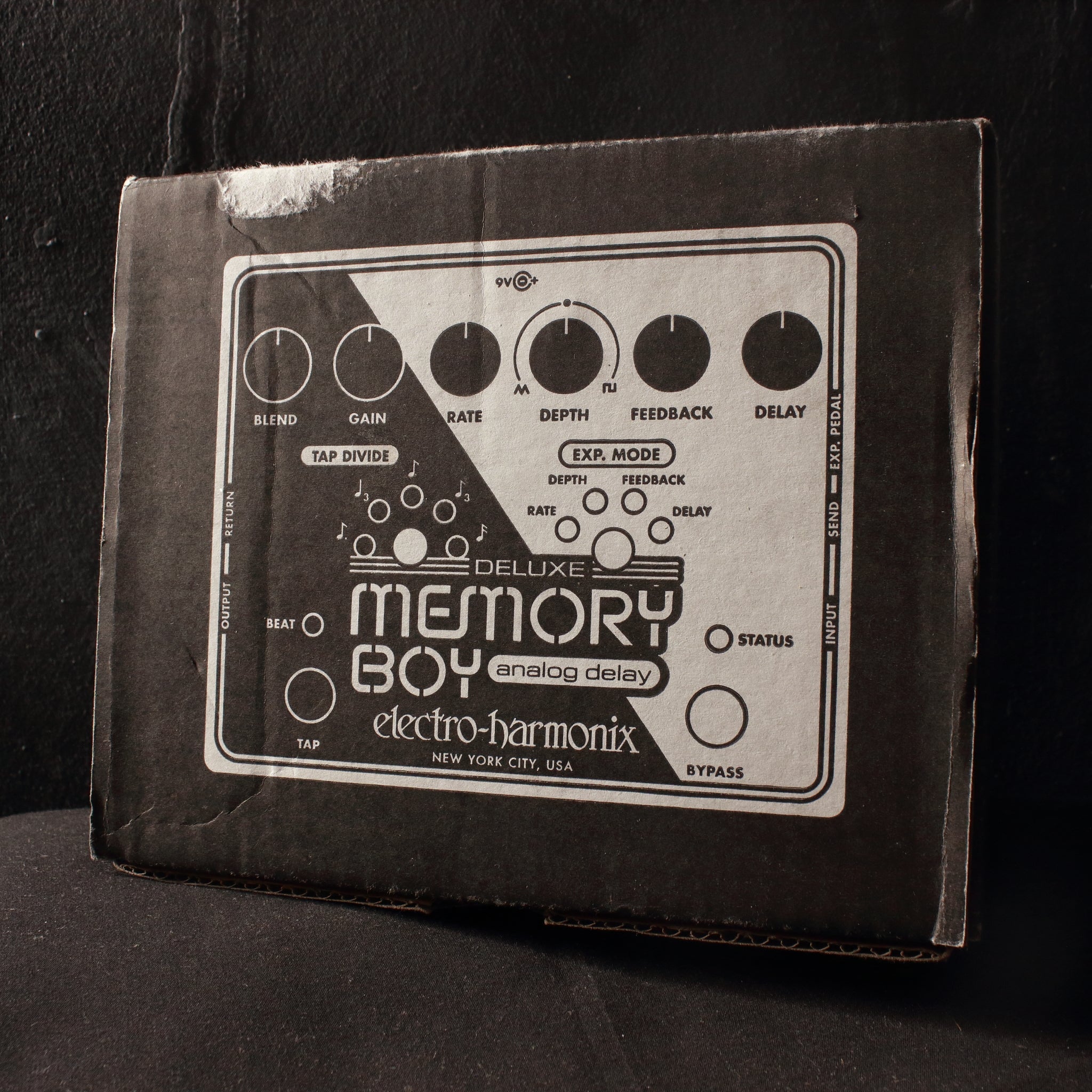 Electro-Harmonix Deluxe Memory Boy Delay Pedal – Topshelf Instruments