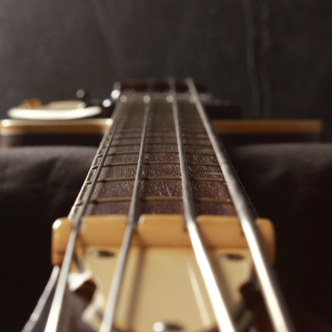Aria Diamond VB-300 Violin Bass Sunburst 1970 – Topshelf Instruments