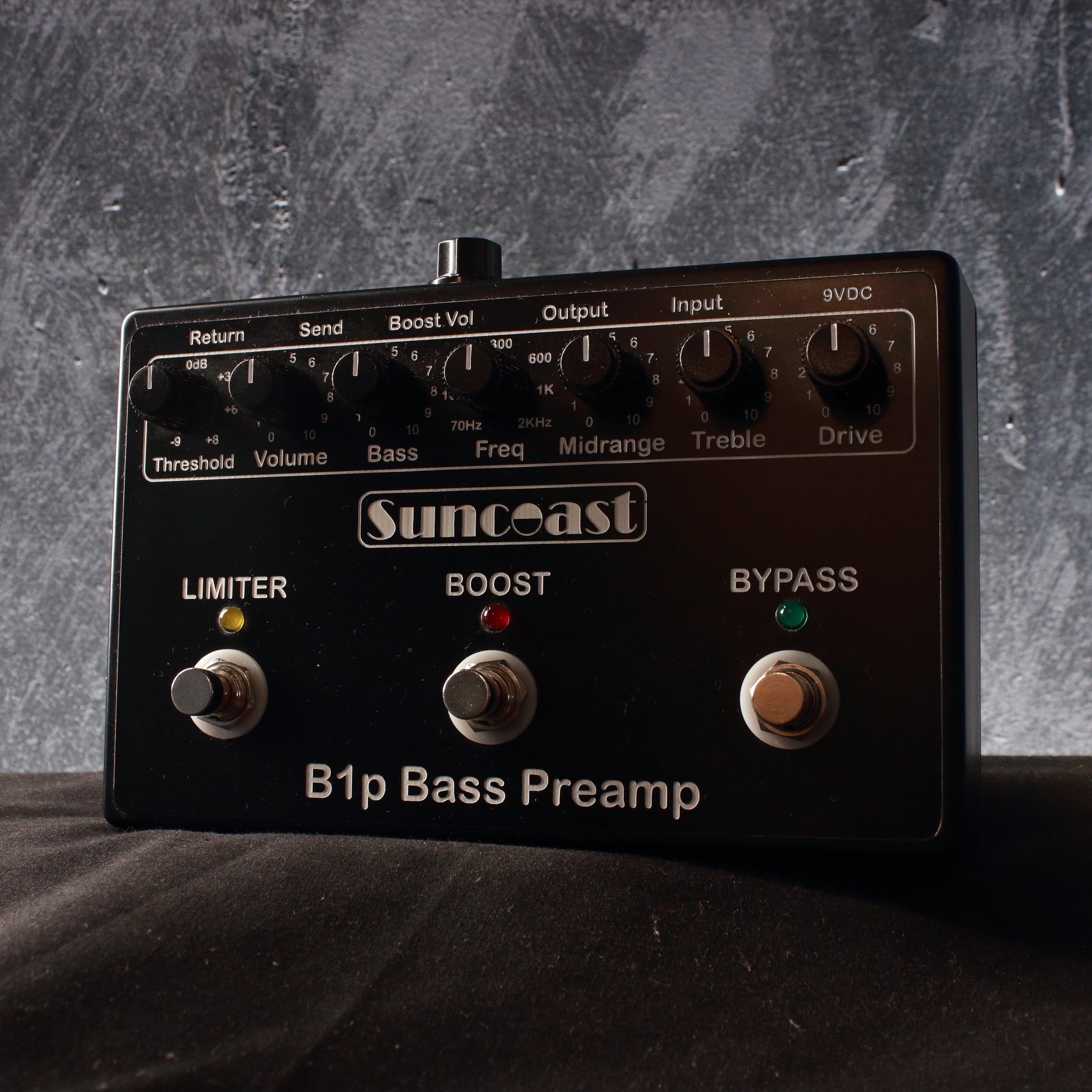 Suncoast B1p Bass Preamp Pedal – Topshelf Instruments