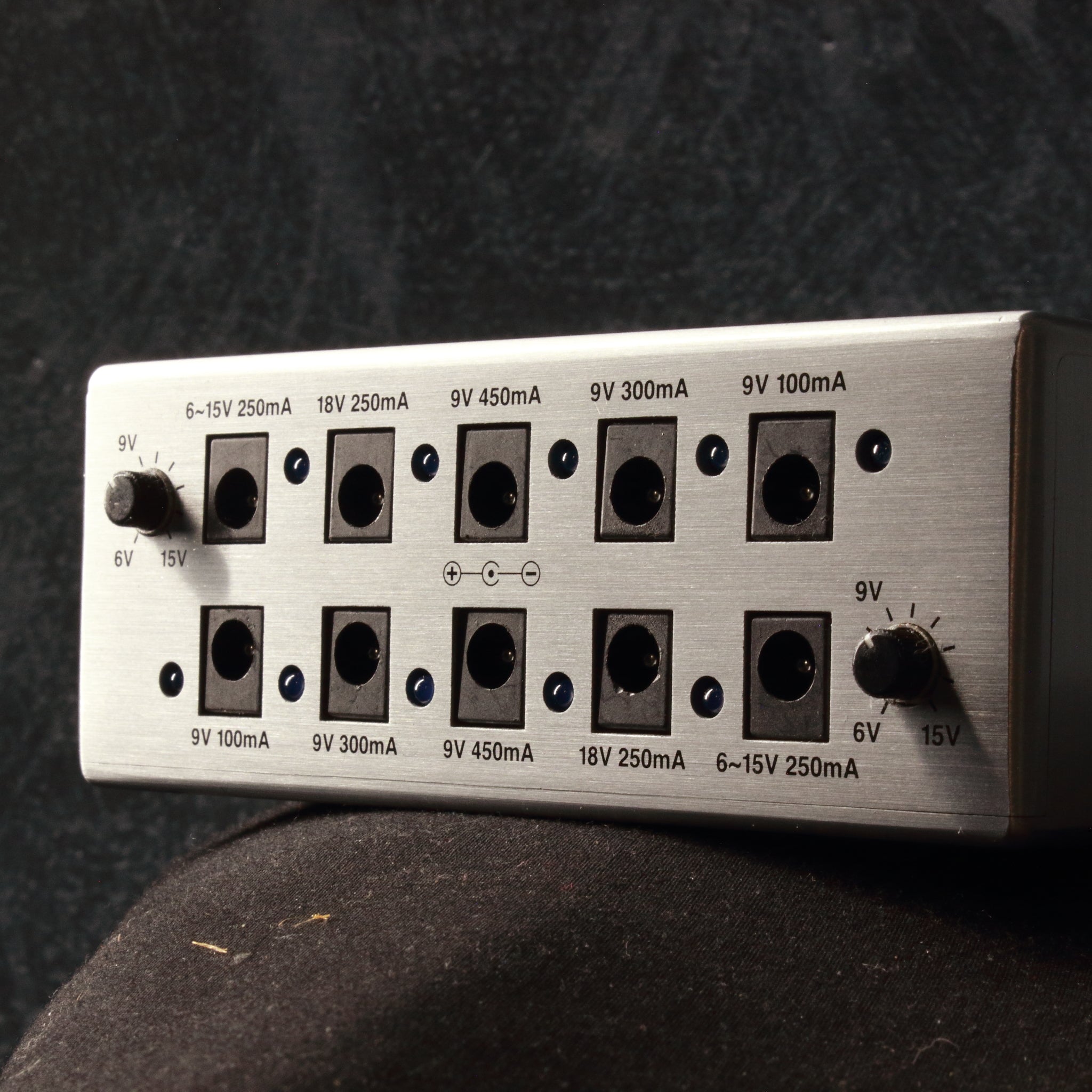 MXR M238 Iso-Brick Pedal Power Supply – Topshelf Instruments