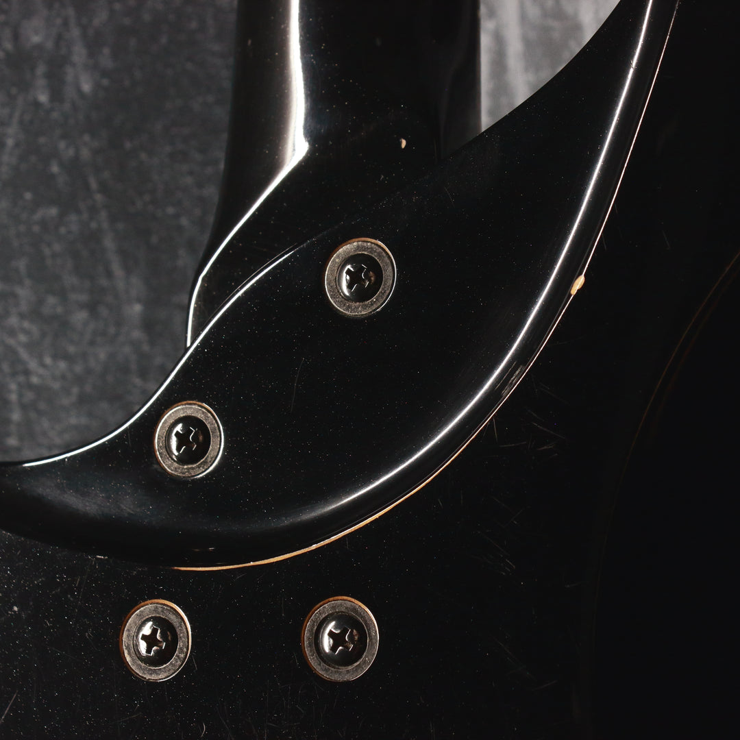 Vantage 725B Bass Black 1995 – Topshelf Instruments