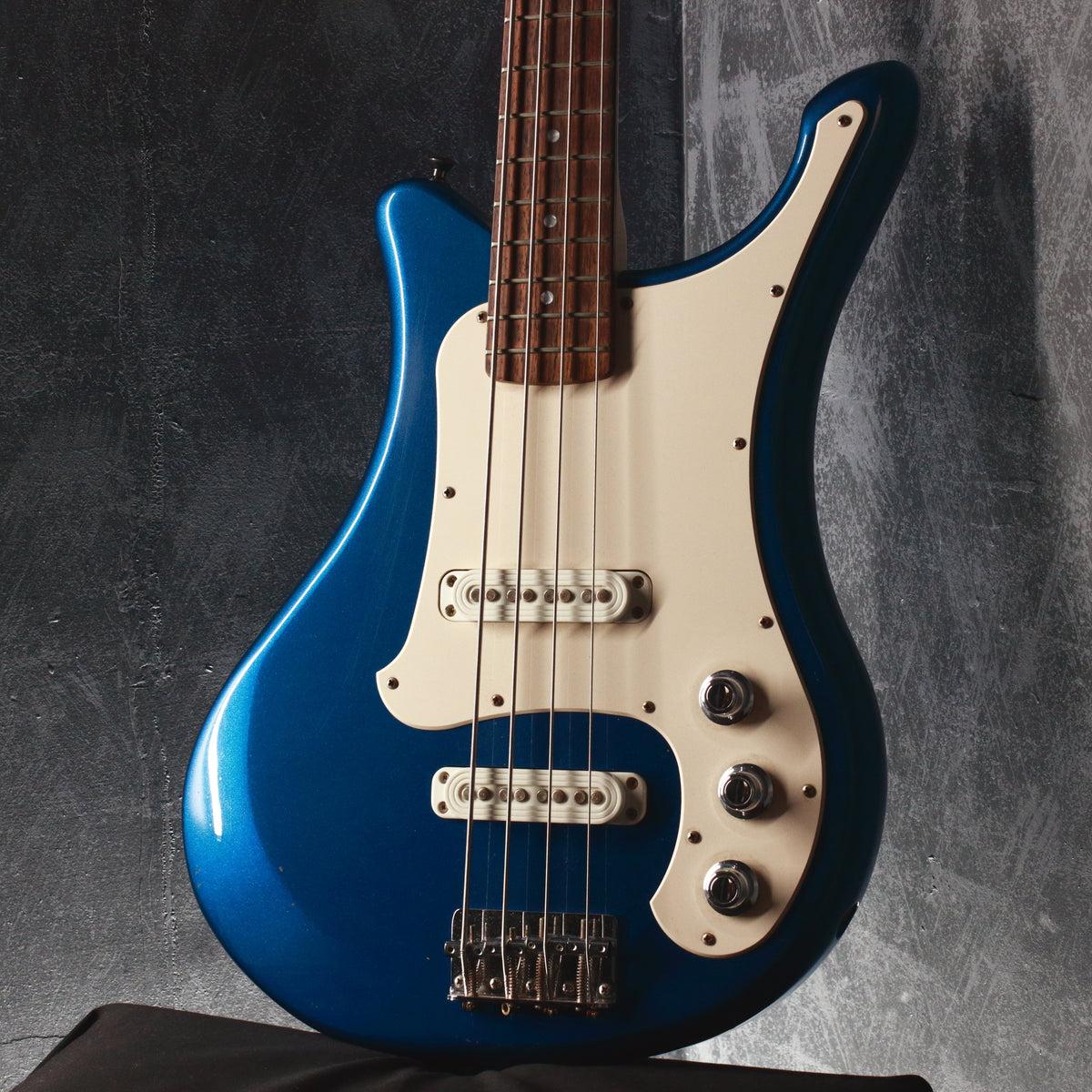 Yamaha SBV500 Flying Samurai Bass Metallic Blue 2000 – Topshelf Instruments