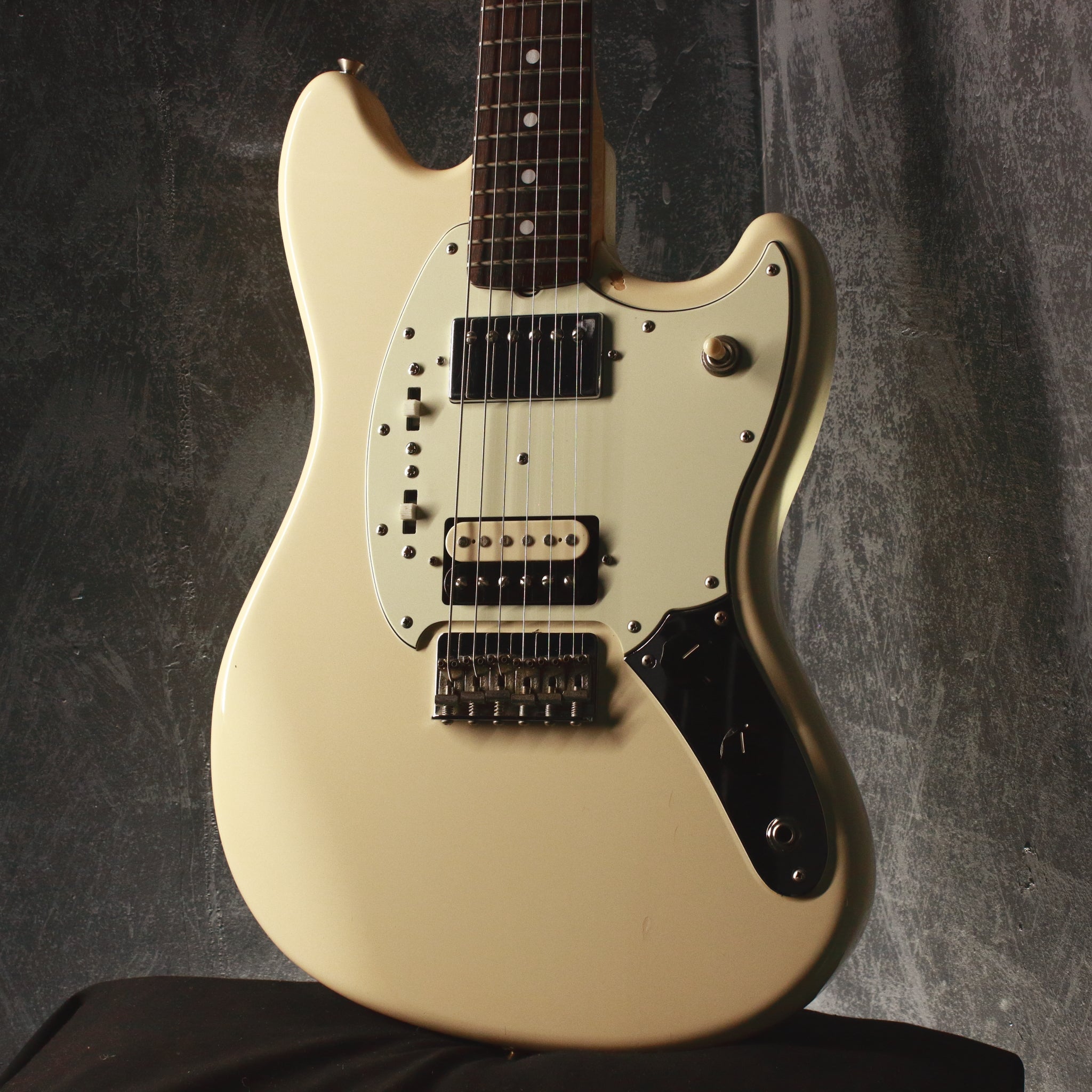 Fender Japan Pawn Shop Mustang Special Vintage White 2012 – Topshelf ...
