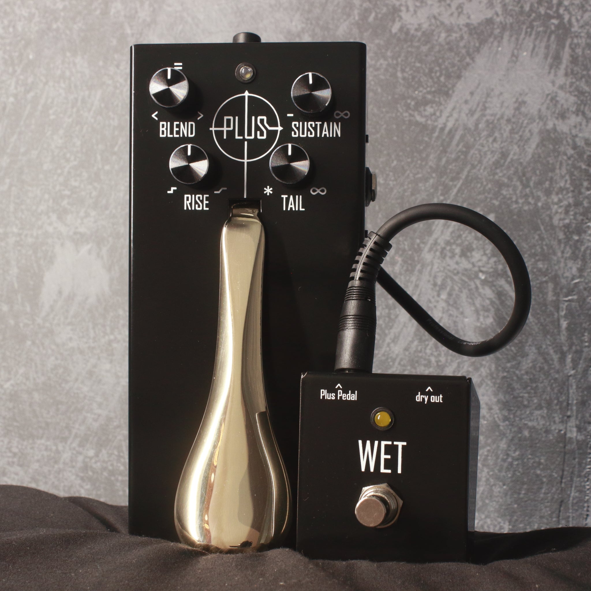 Gamechanger Audio PLUS Sustain Pedal – Topshelf Instruments