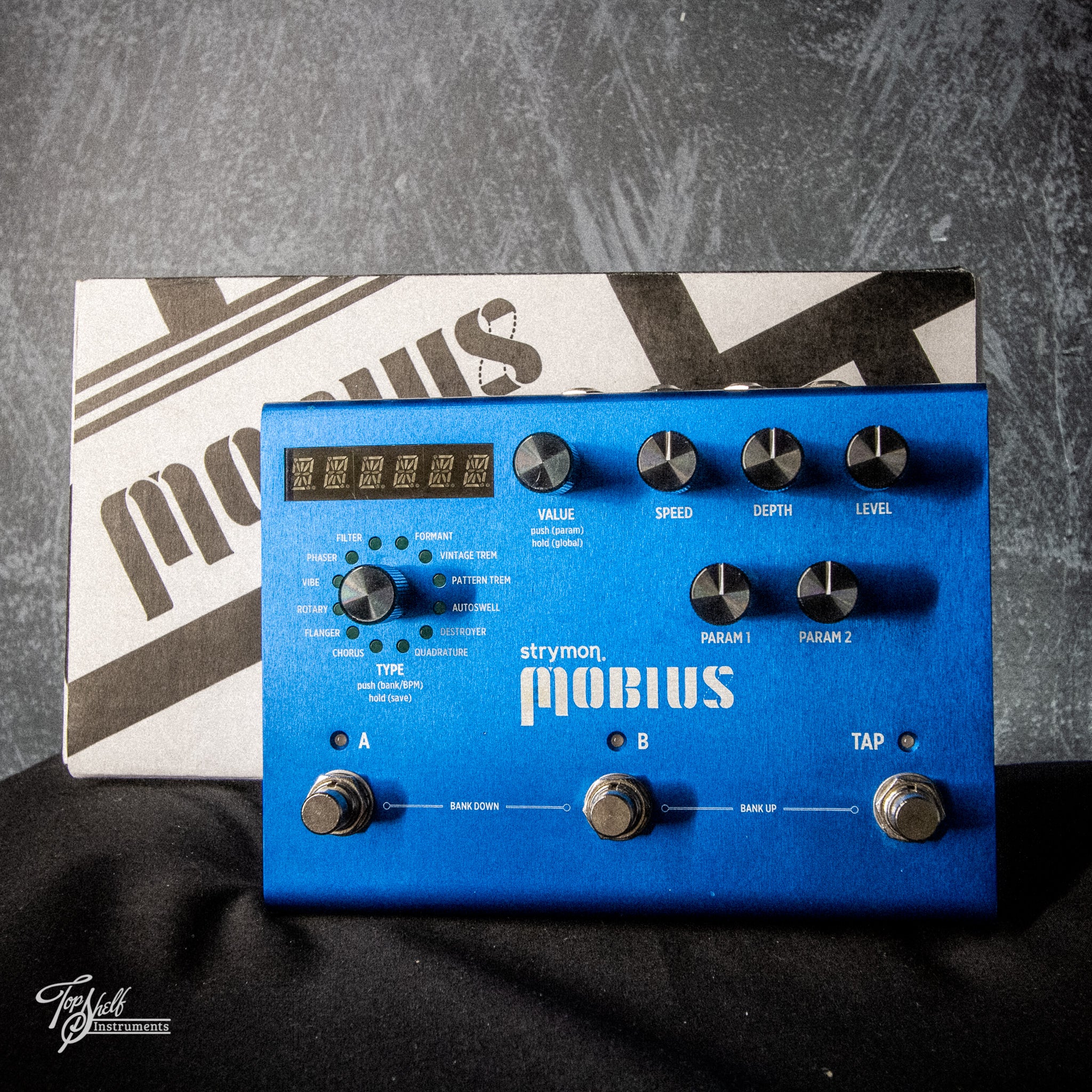 Strymon Mobius Multidimensional Modulation Pedal – Topshelf Instruments