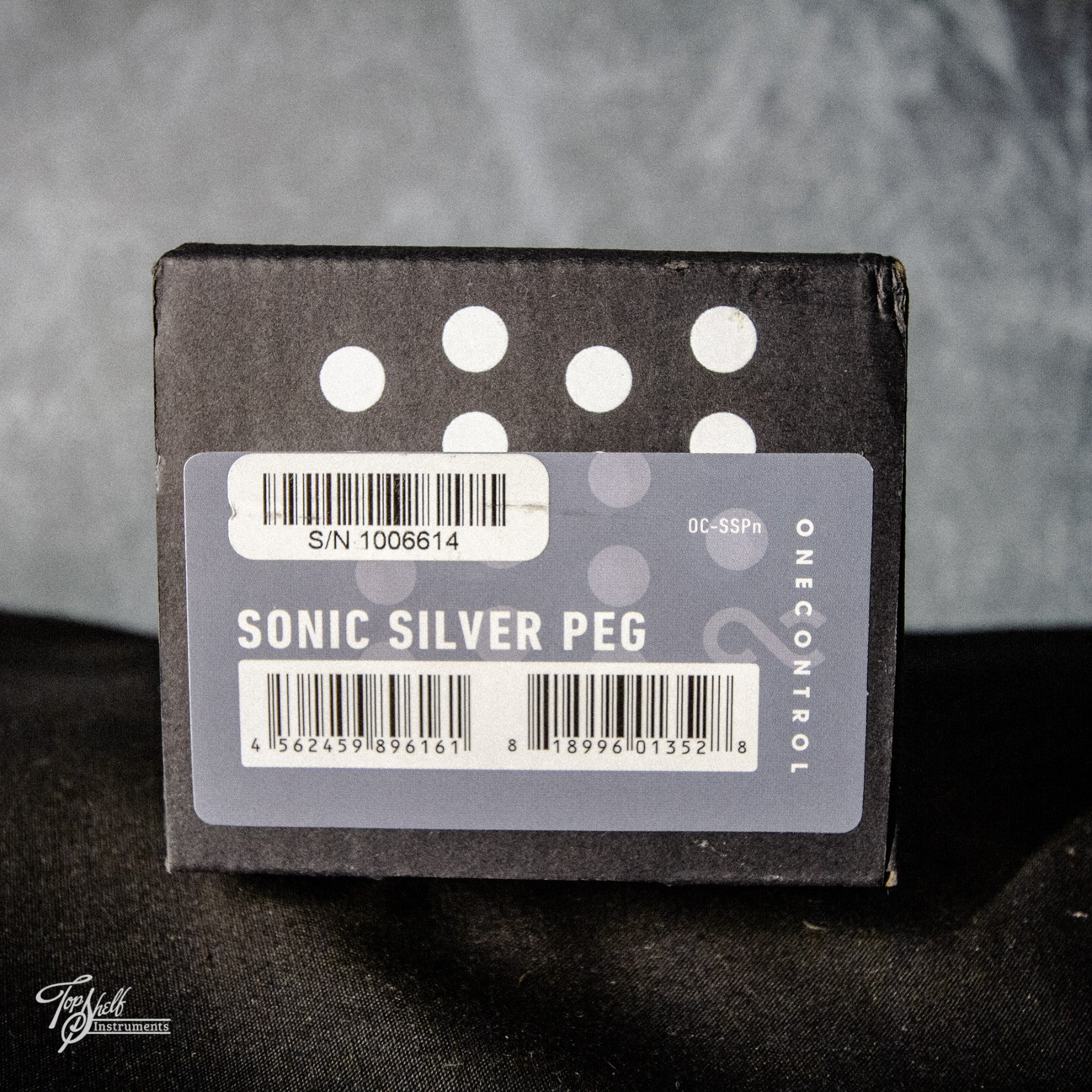 OneControl Sonic Silver Peg Bass Preamp Pedal – Topshelf Instruments