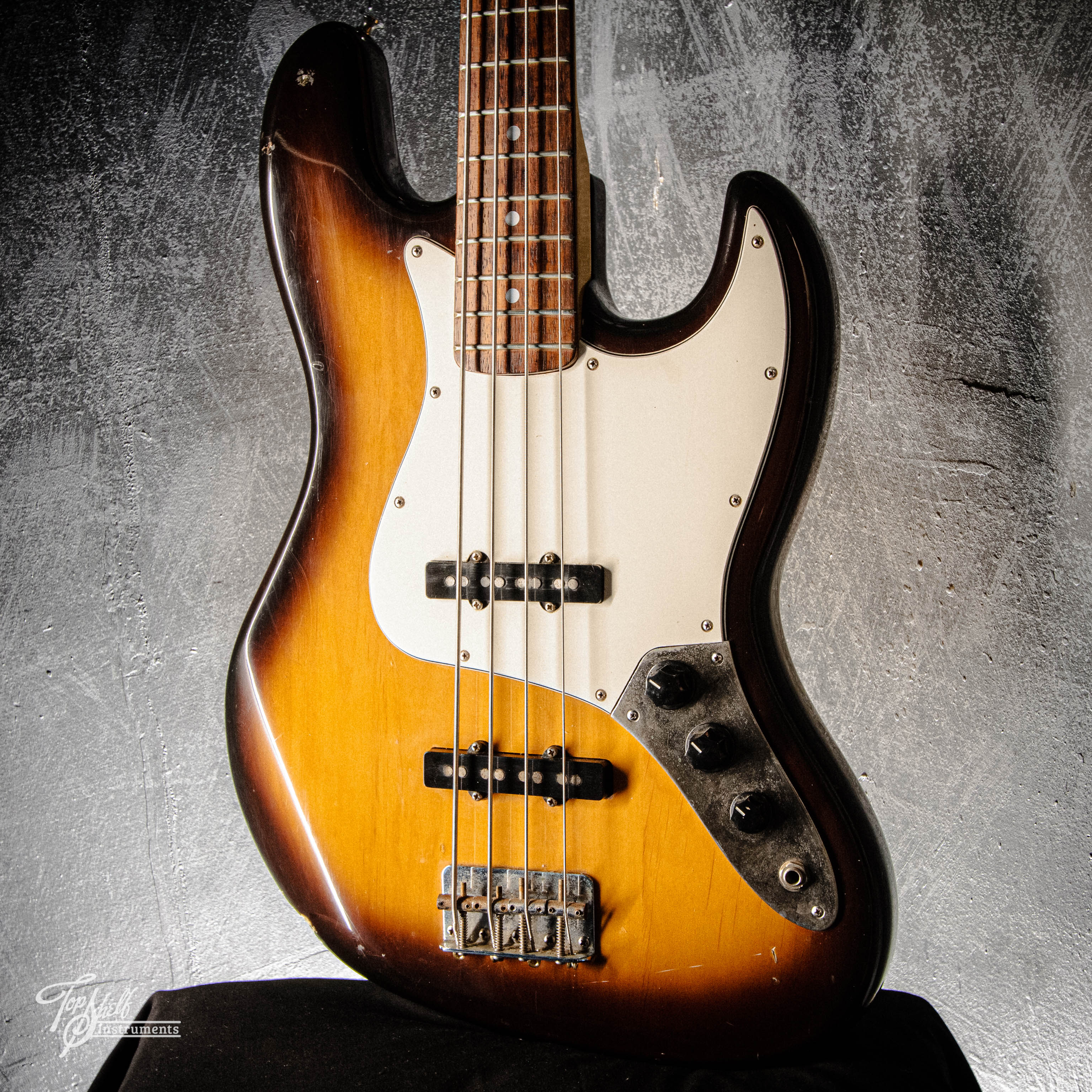 Daion YJB-600 Yellow Sunburst 1979 – Topshelf Instruments