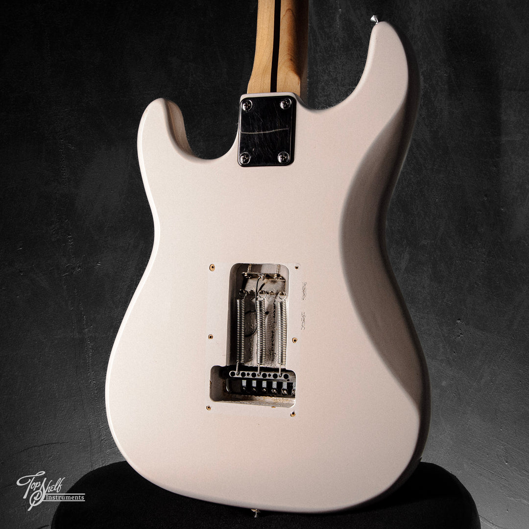 Daion Superstrat-Style White 1988 – Topshelf Instruments
