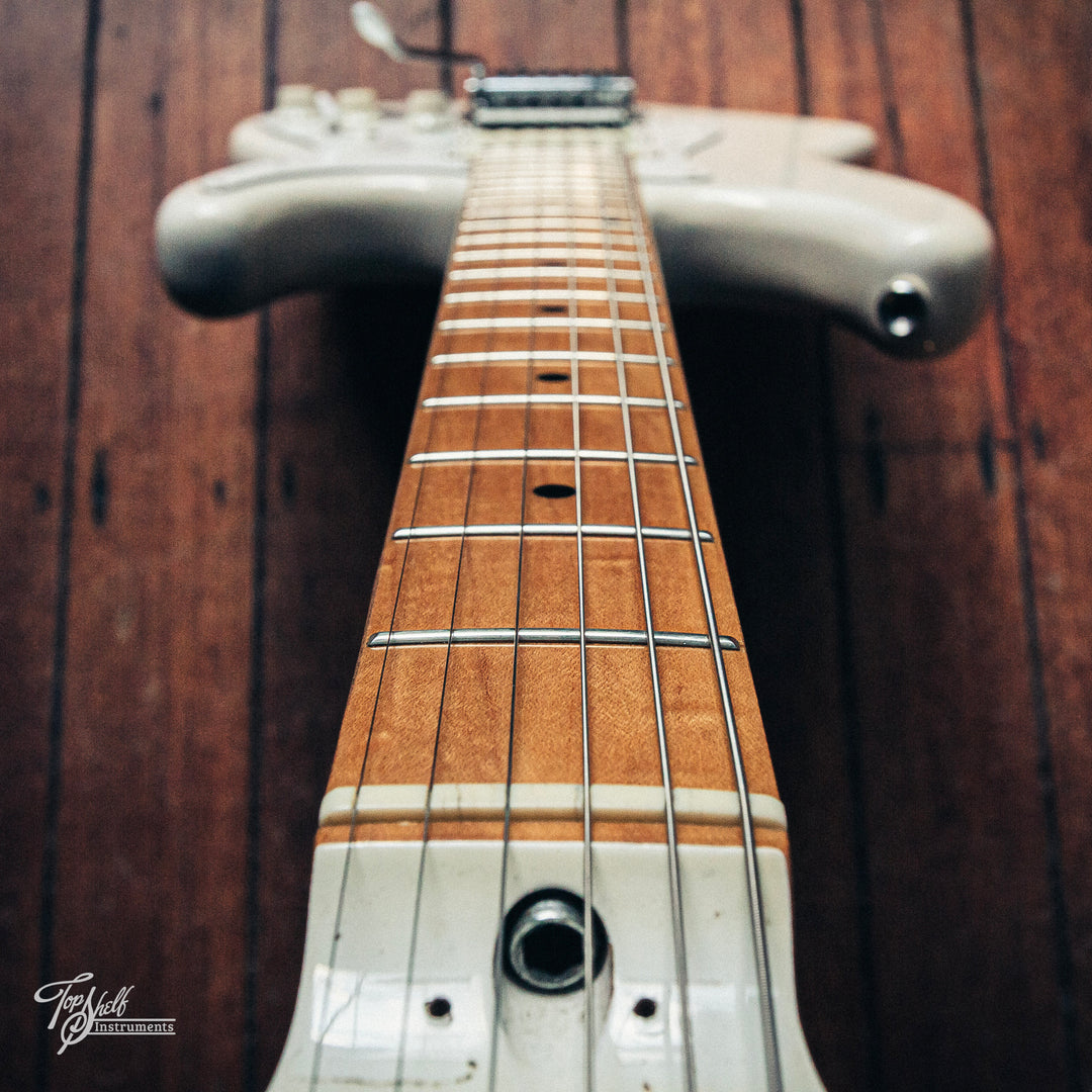 Daion Superstrat-Style White 1988 – Topshelf Instruments