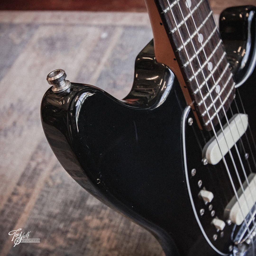 Fender Japan Mustang MG69-65 Black 1998 – Topshelf Instruments