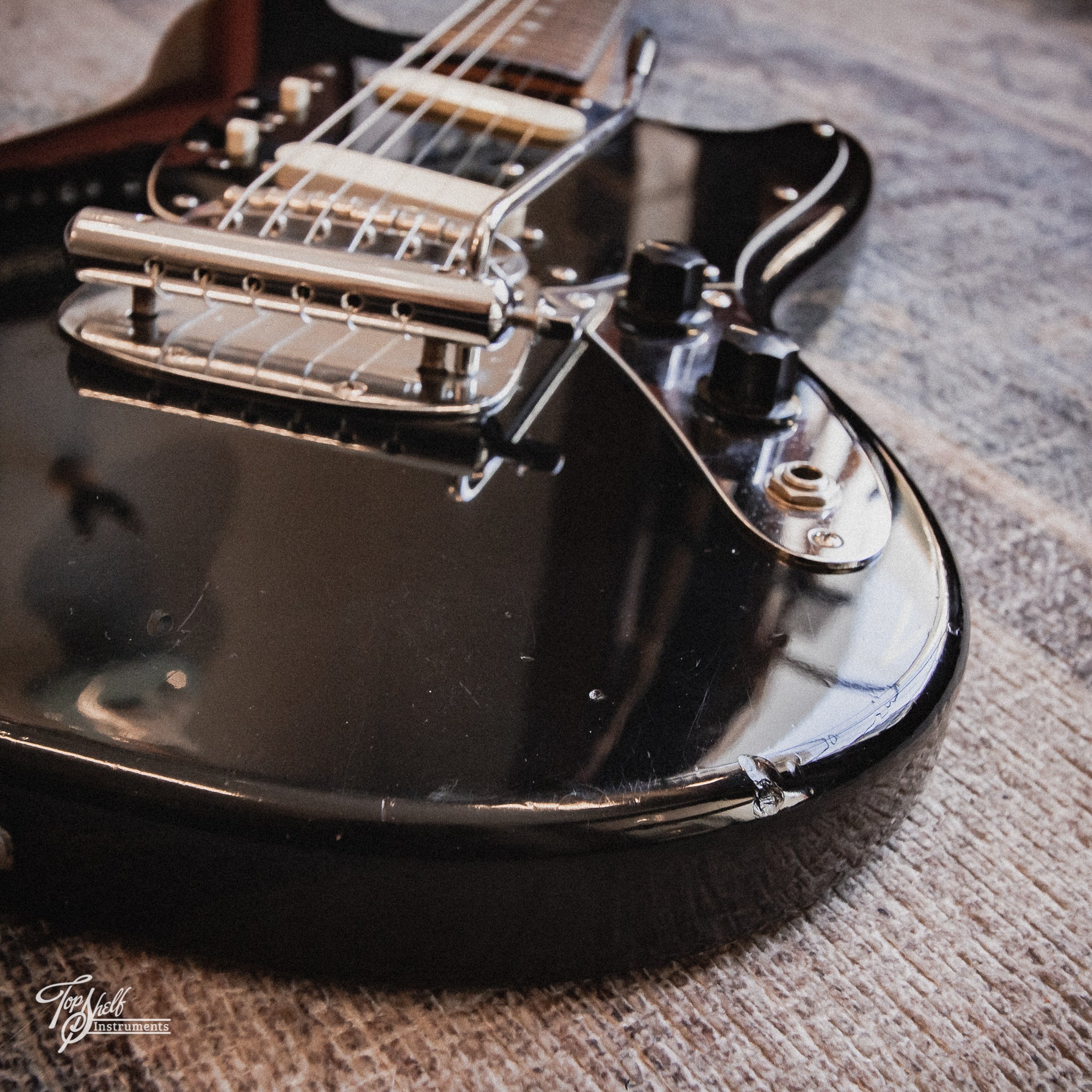 Fender Japan Mustang MG69-65 Black 1998 – Topshelf Instruments