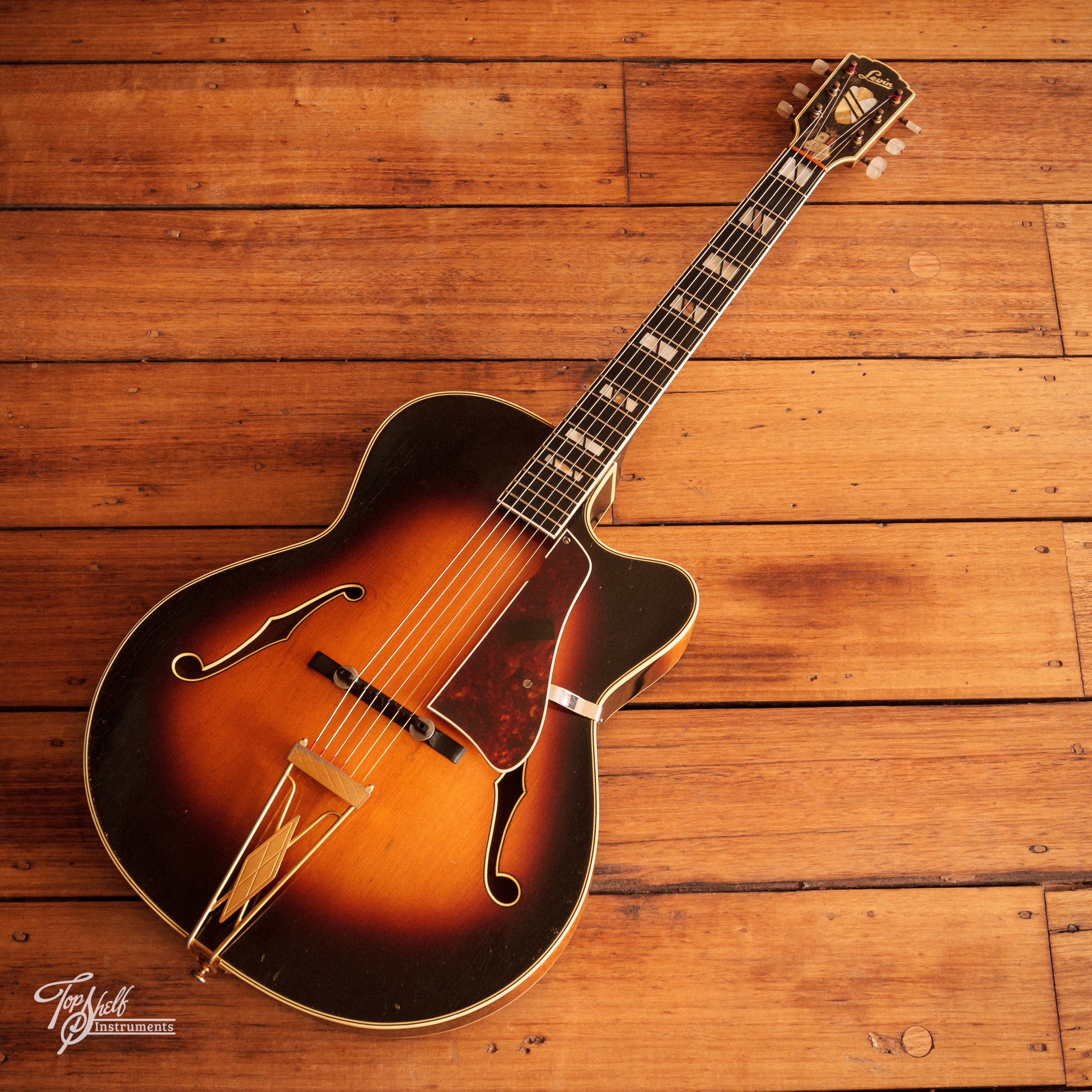 Levin No.320 Archtop Acoustic Sunburst 1957 – Topshelf Instruments