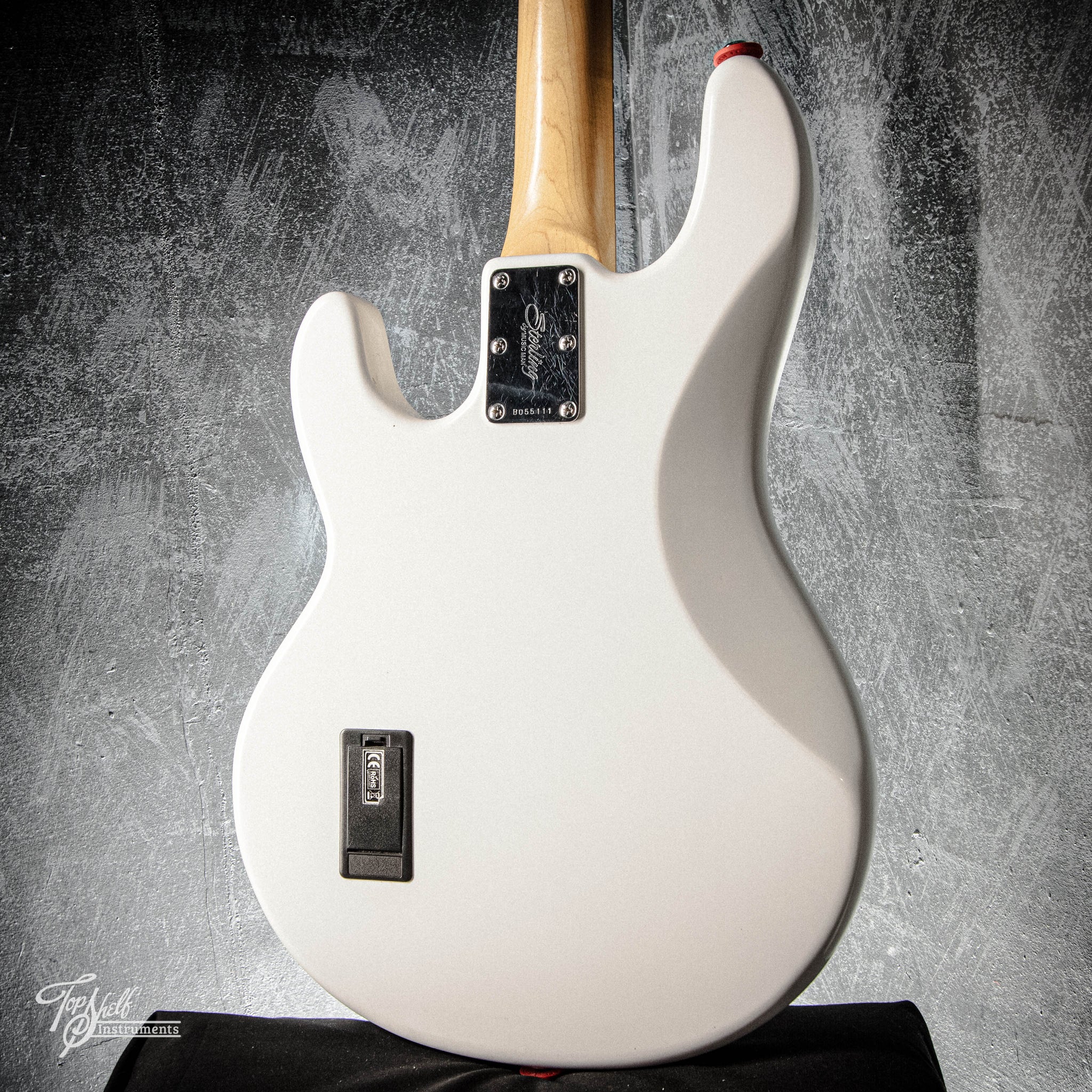 Sterling by Musicman SUB Ray4 White 2012 – Topshelf Instruments