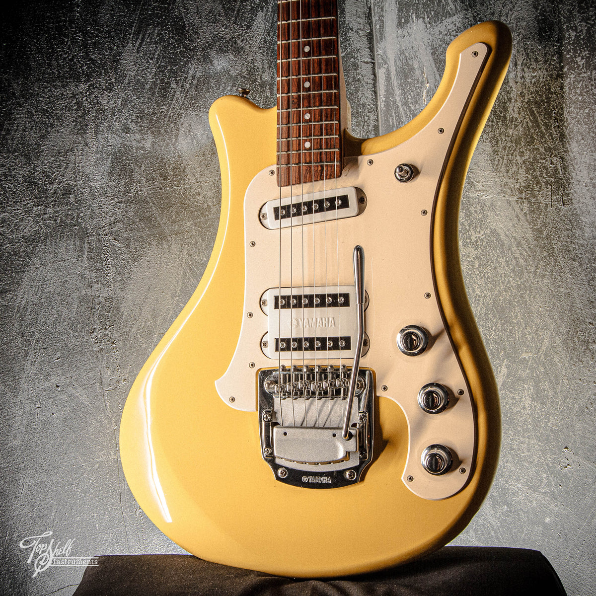 Yamaha SGV300 Flying Samurai Banana Yellow 2000 – Topshelf Instruments