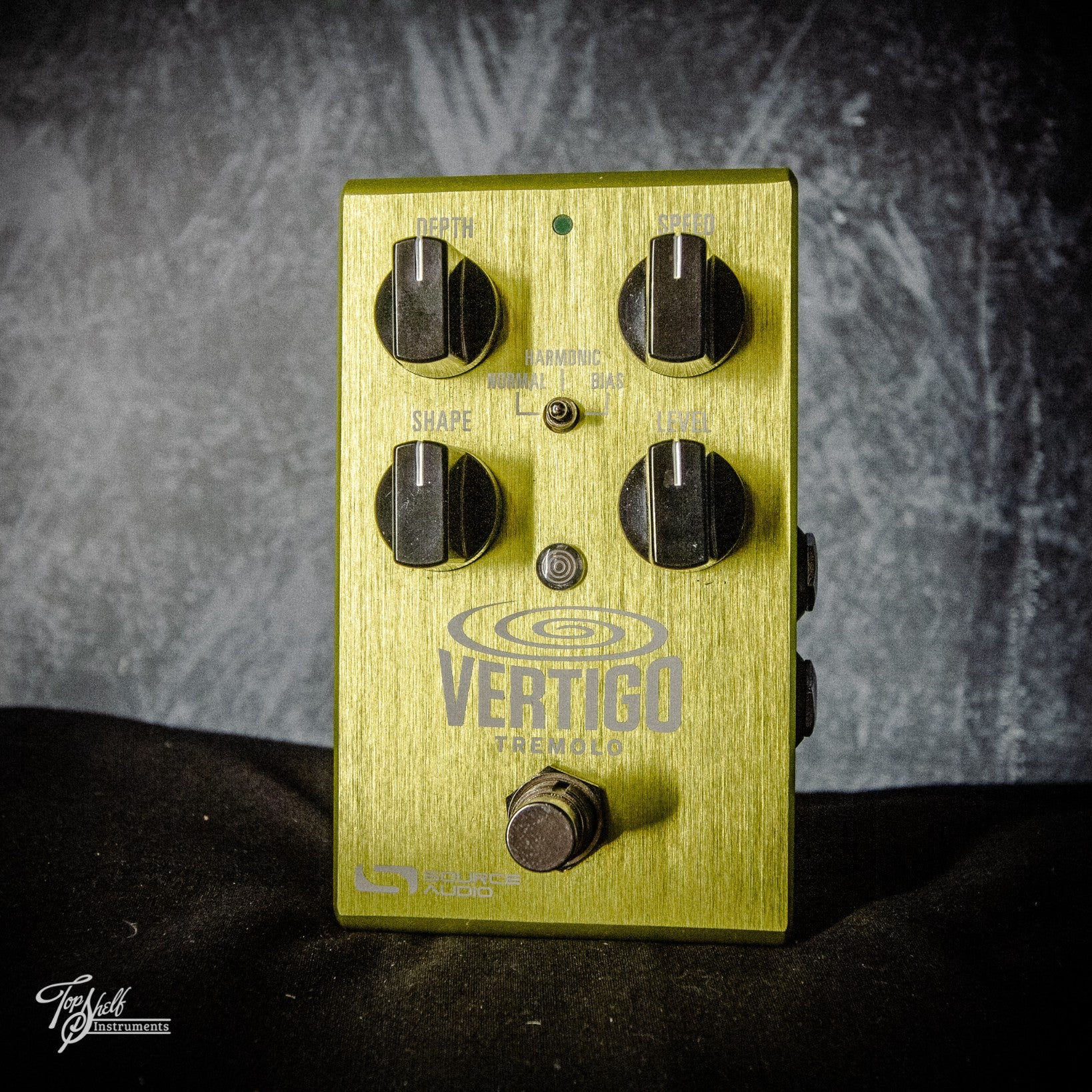 Source Audio Vertigo Tremolo Pedal – Topshelf Instruments