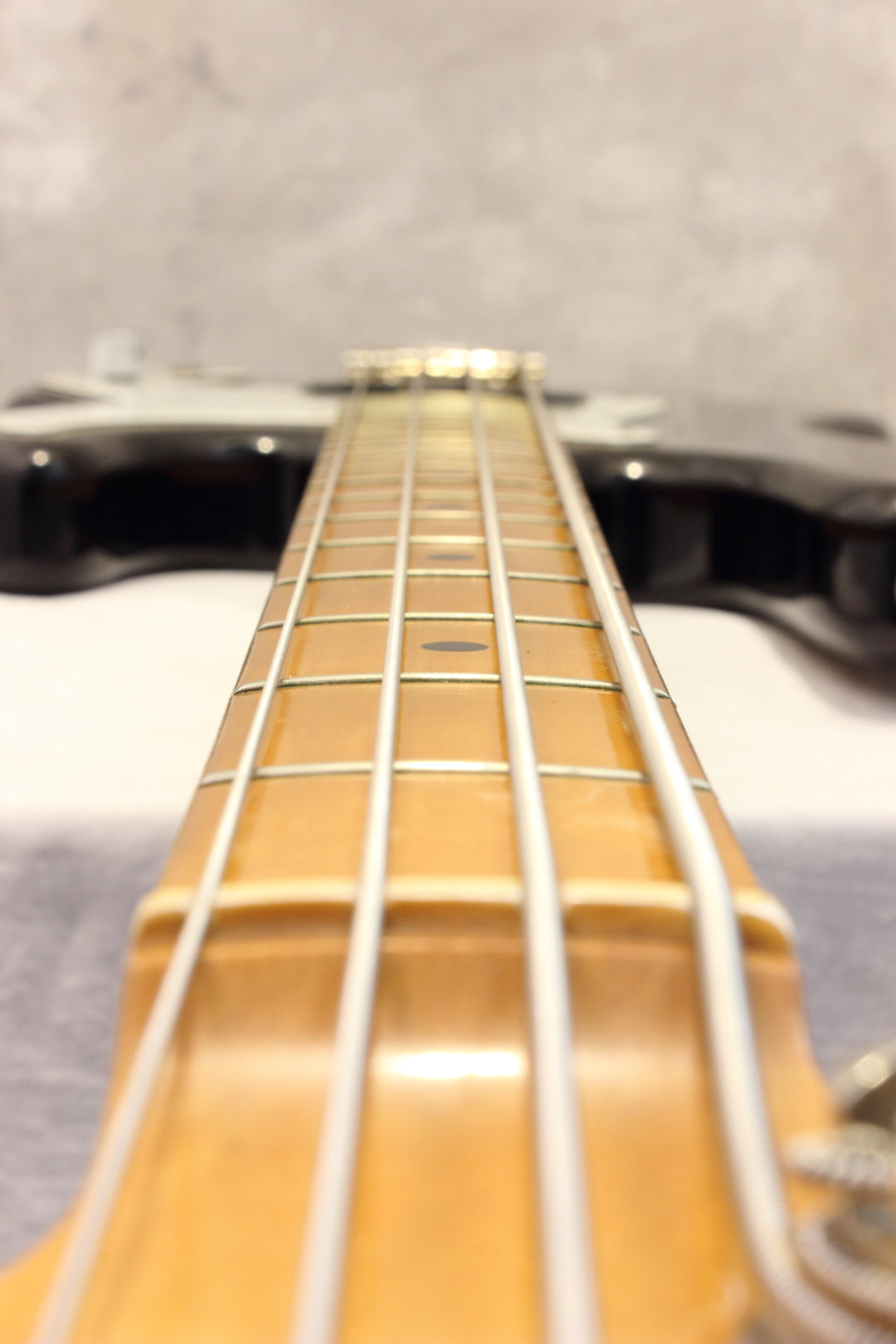 Yamaha PB400 Pulser Bass Black 1980 – Topshelf Instruments