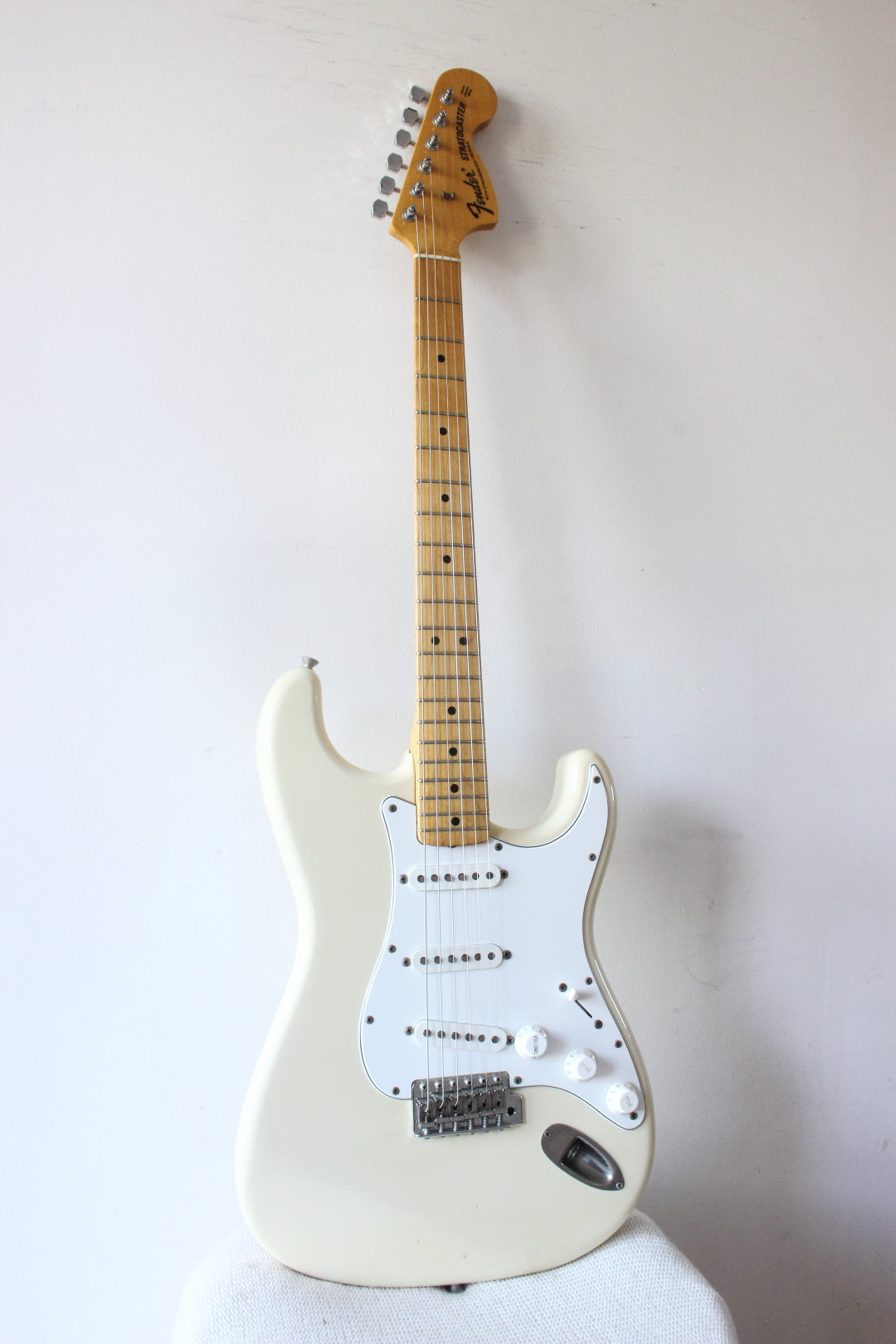 Fender '68 Reissue Stratocaster ST68-85TX Vintage White 1997-00 ...