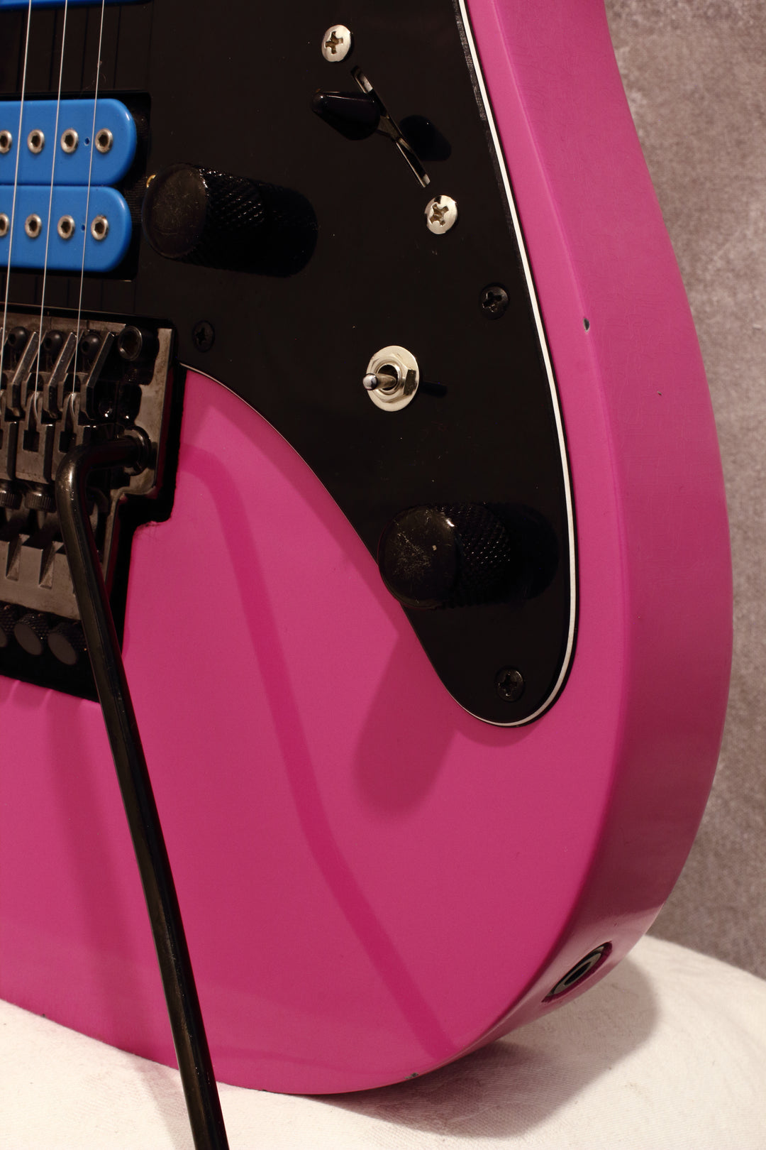 Ibanez RG507 w/ Mods Magenta 1999 – Topshelf Instruments