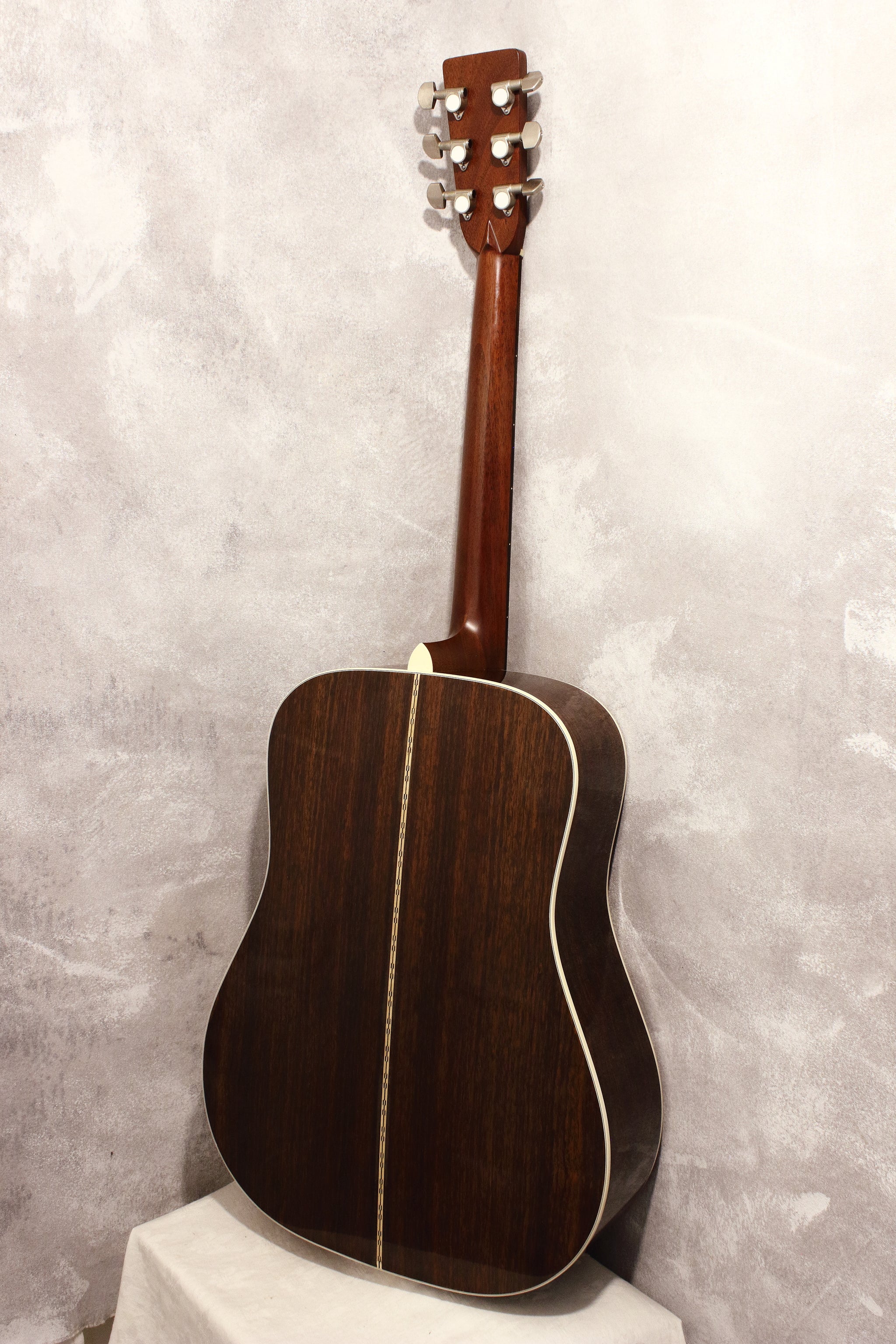 Headway HD-105 Dreadnought Acoustic 1980 – Topshelf Instruments