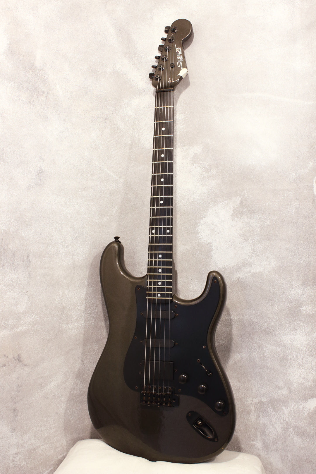 Session Stage Series ST Style Pewter Grey c1995 – Topshelf Instruments