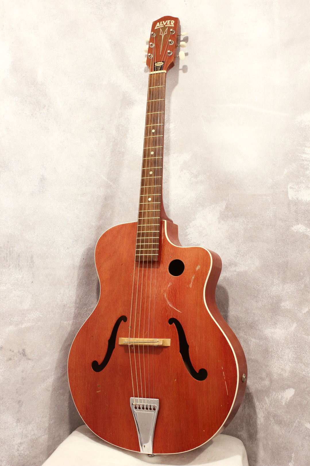 Maton Alver Hollow Body Red c1961 – Topshelf Instruments