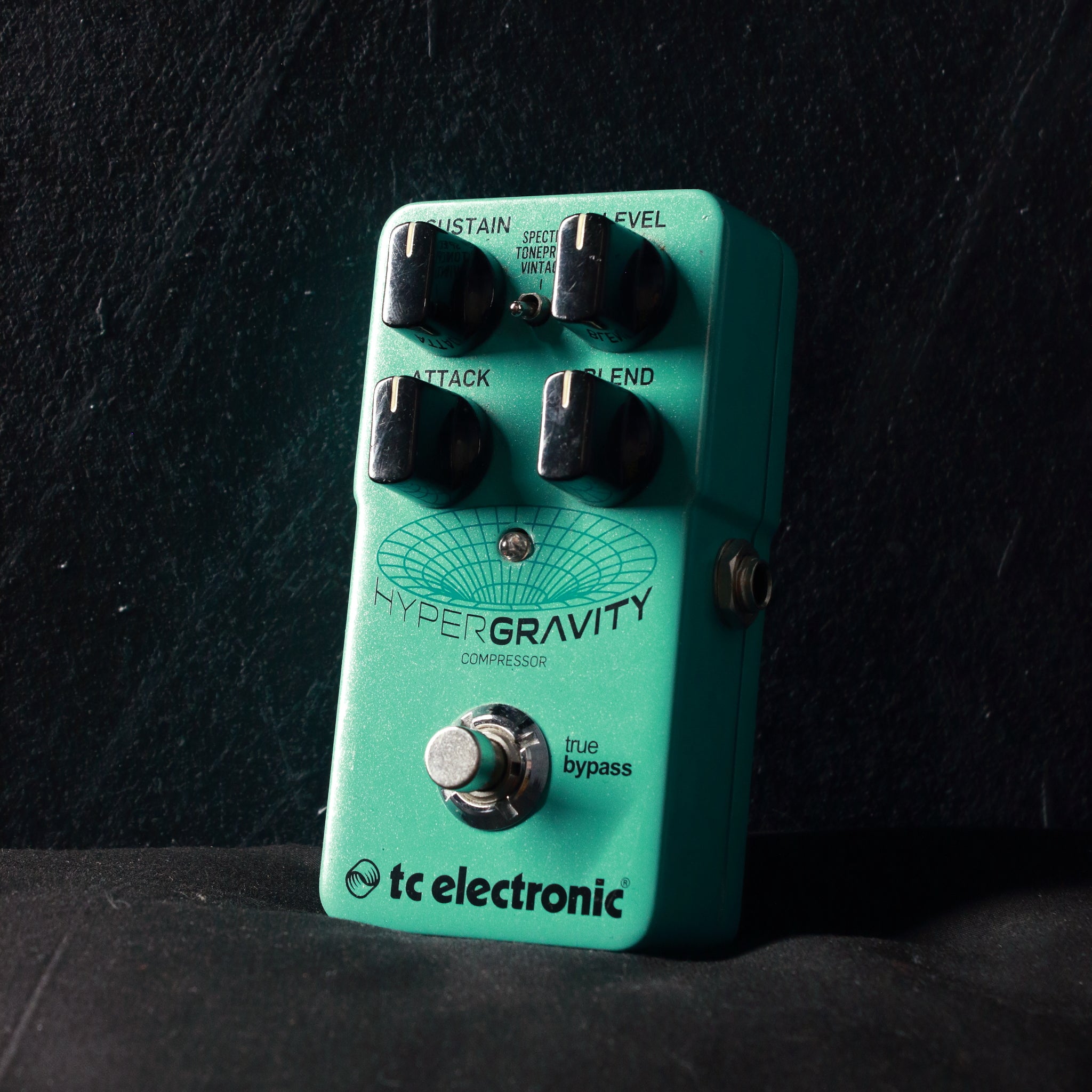 TC Electronic HyperGravity Compressor Pedal – Topshelf Instruments
