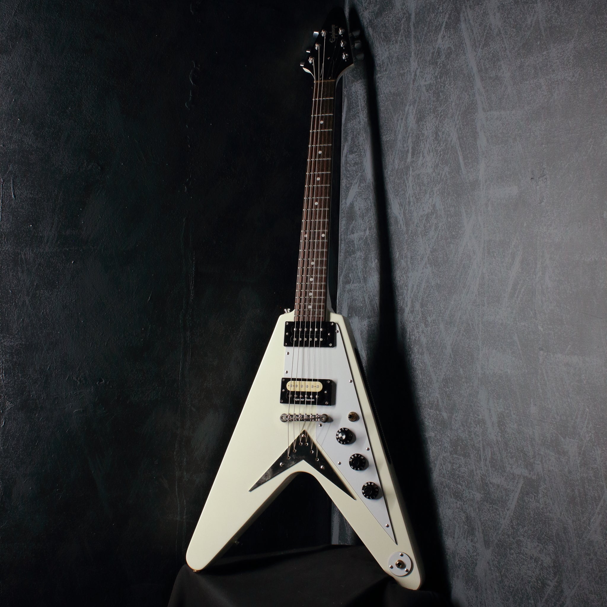 Epiphone Flying V Arctic White 2011 – Topshelf Instruments
