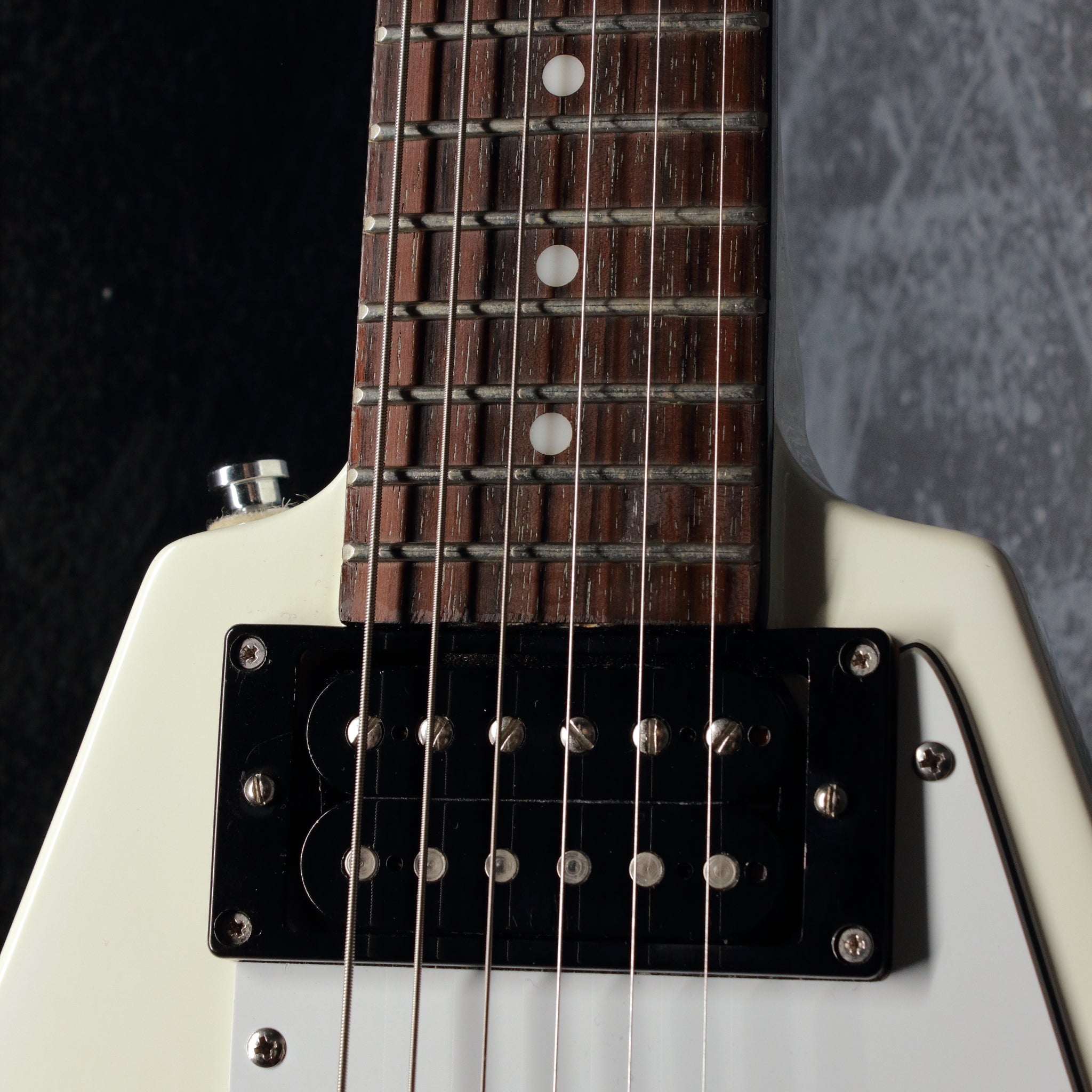 Epiphone Flying V Arctic White 2011 – Topshelf Instruments