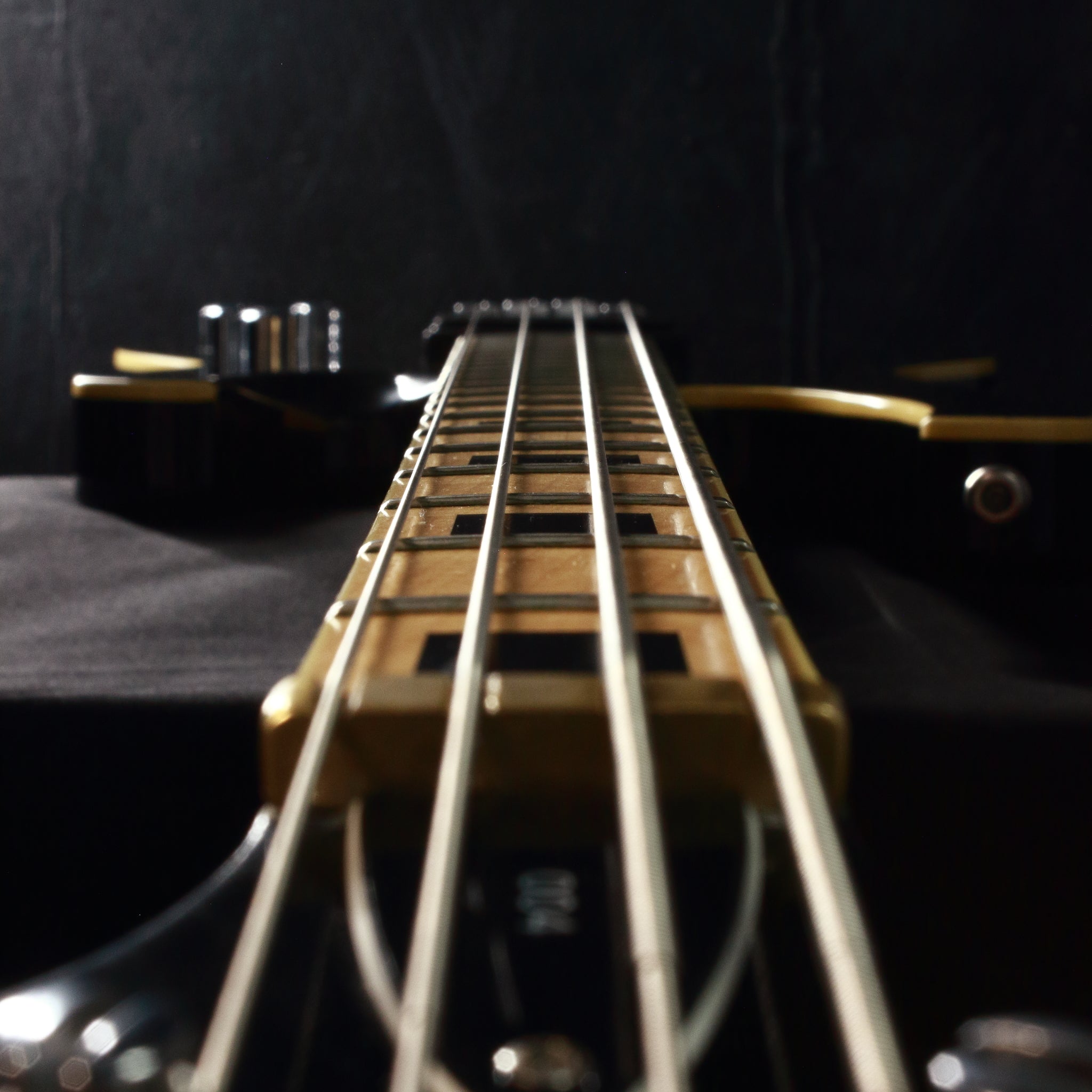 Schecter Diamond Series 004 Bass Black 2007 – Topshelf Instruments