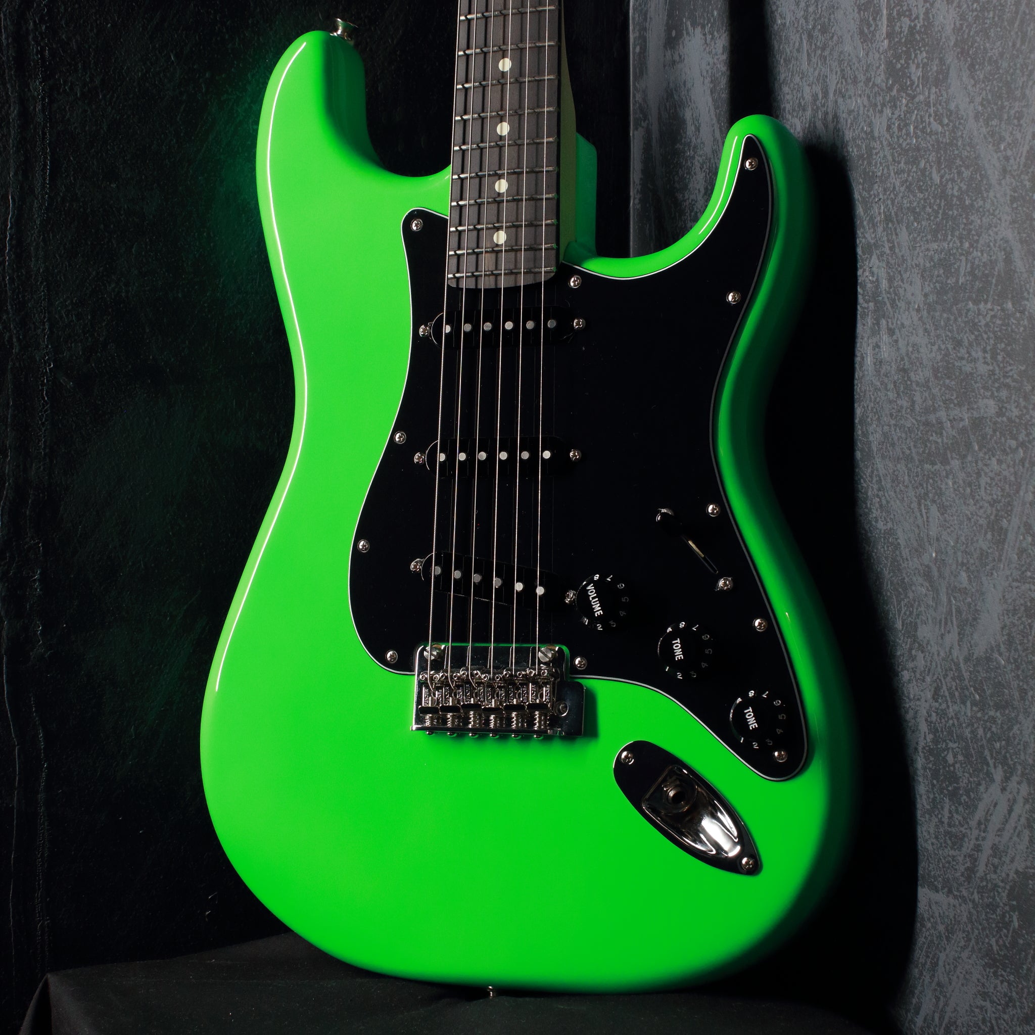 Fender Player Stratocaster Neon Green 2022 – Topshelf Instruments