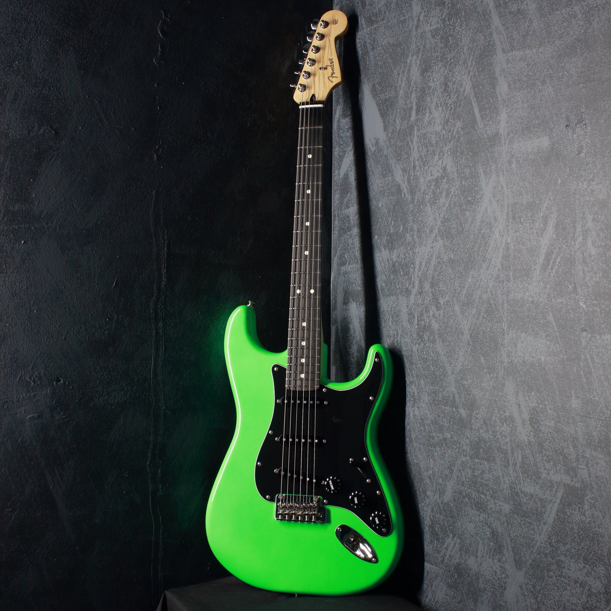 Fender Player Stratocaster Neon Green 2022 – Topshelf Instruments