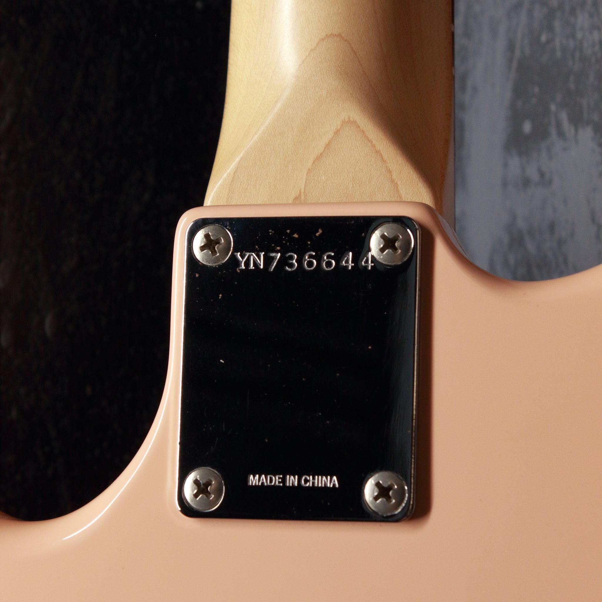 Squier Vista Series Musicmaster Bass Shell Pink 1997 – Topshelf Instruments
