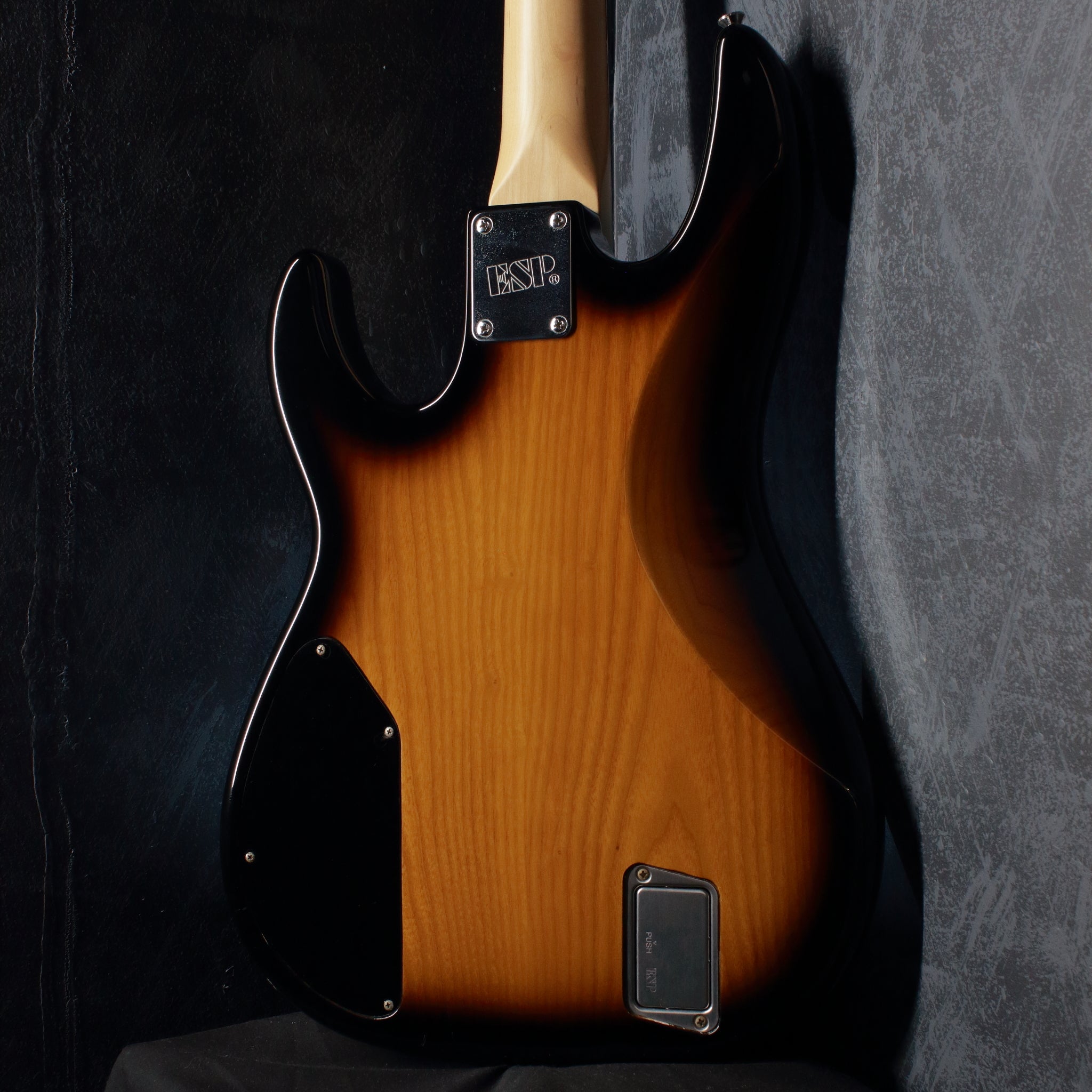 ESP Custom Shop Surveyor Bass Sunburst 2005 – Topshelf Instruments