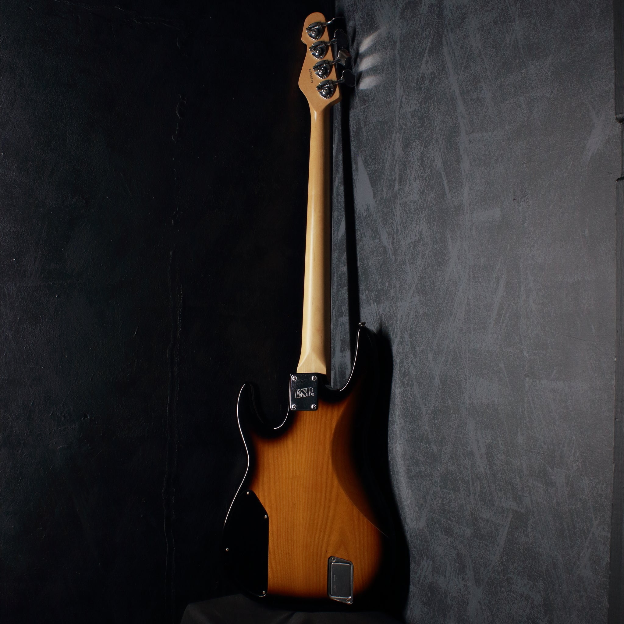 ESP Custom Shop Surveyor Bass Sunburst 2005 – Topshelf Instruments