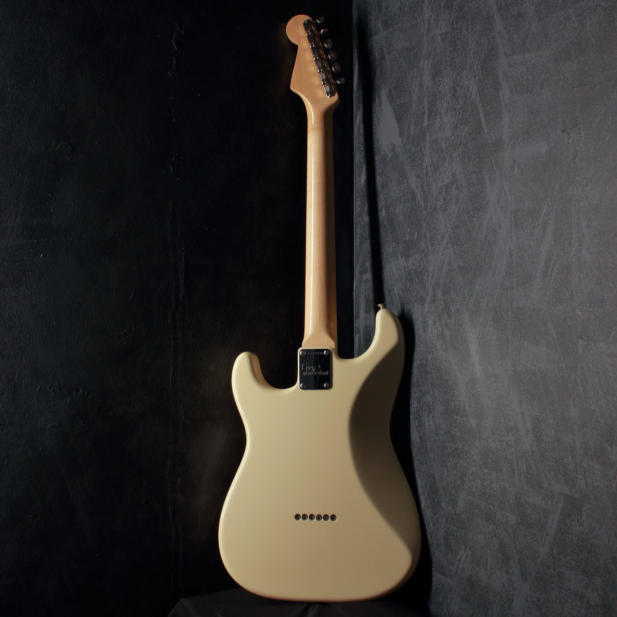 Crews Maniac Sound OST Lips Vintage White 2013 – Topshelf Instruments