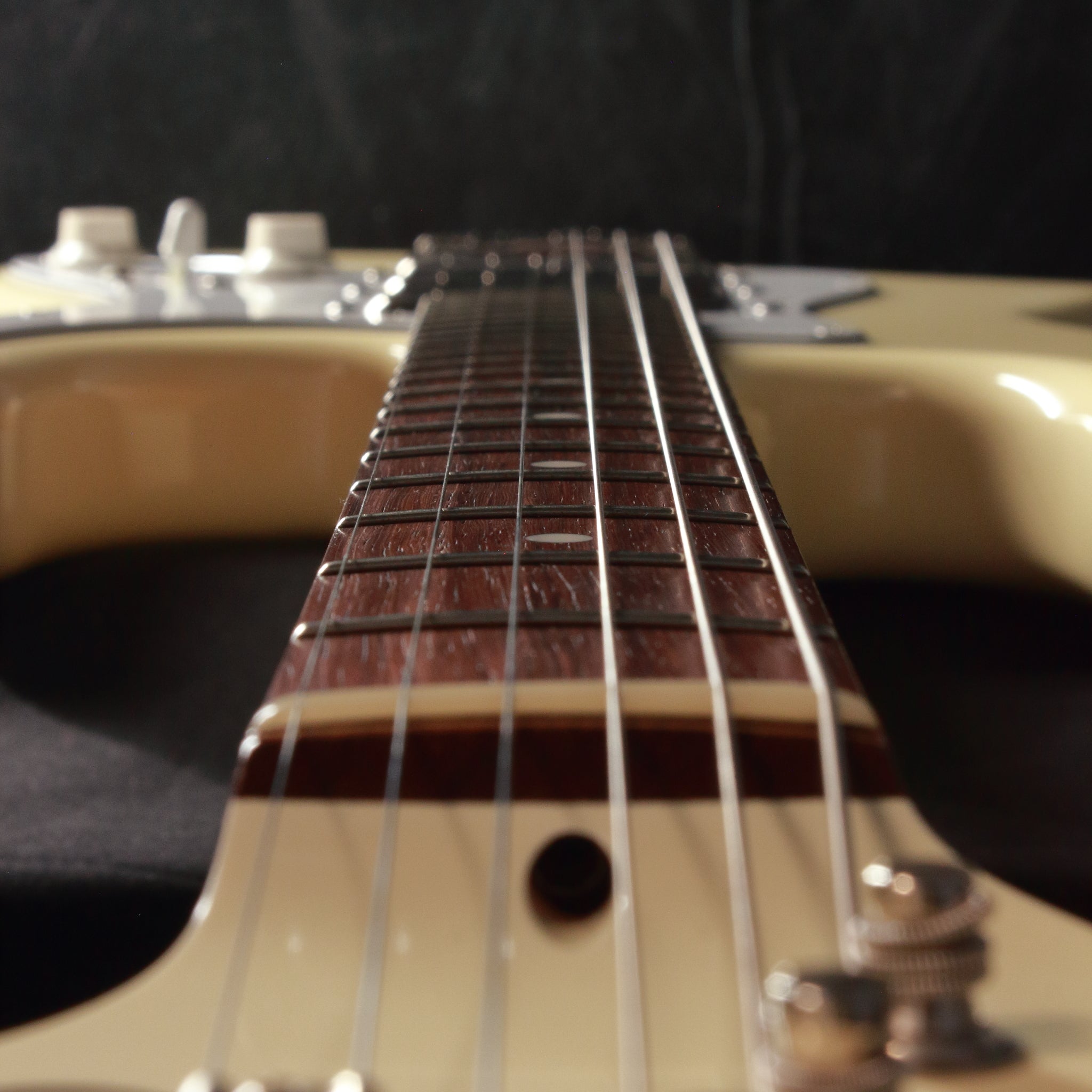 Crews Maniac Sound OST Lips Vintage White 2013 – Topshelf Instruments