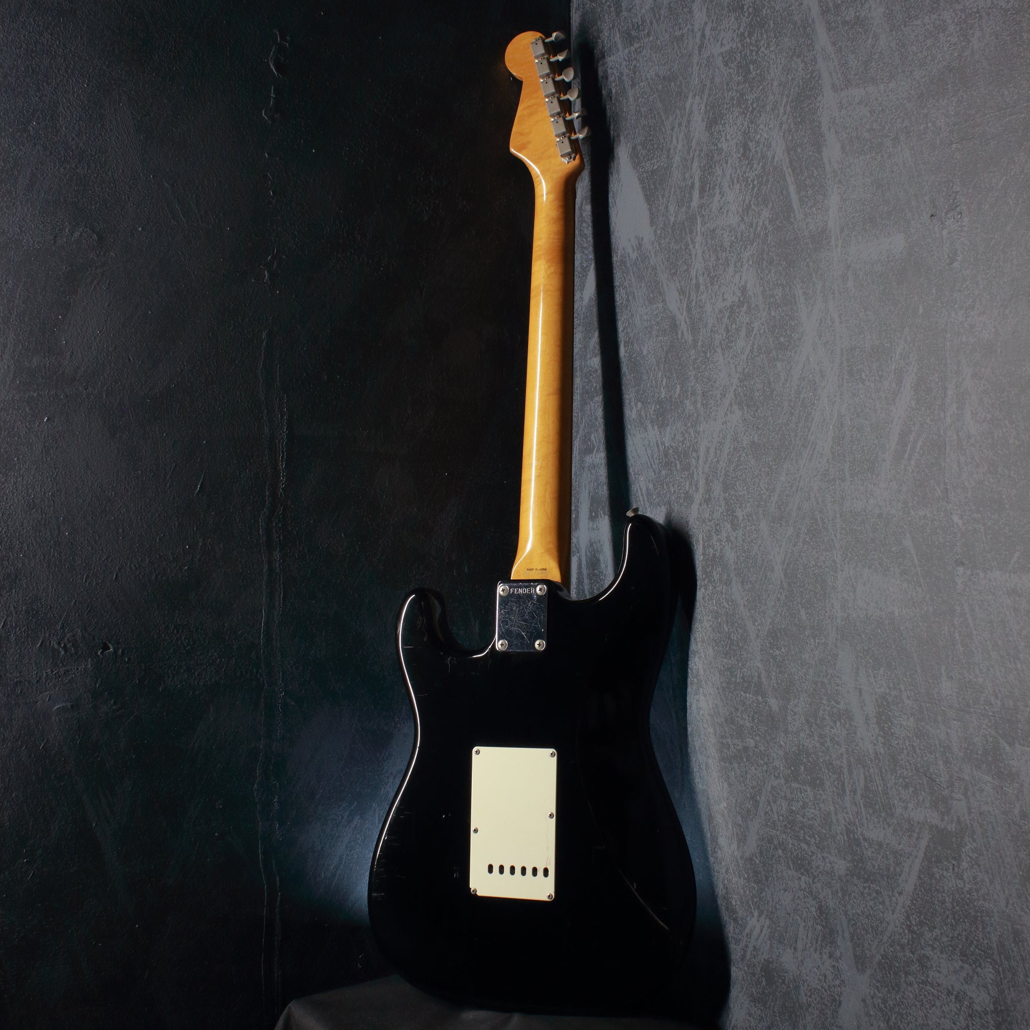 Fender Japan '62 Stratocaster ST62-55 Black 1989 – Topshelf Instruments