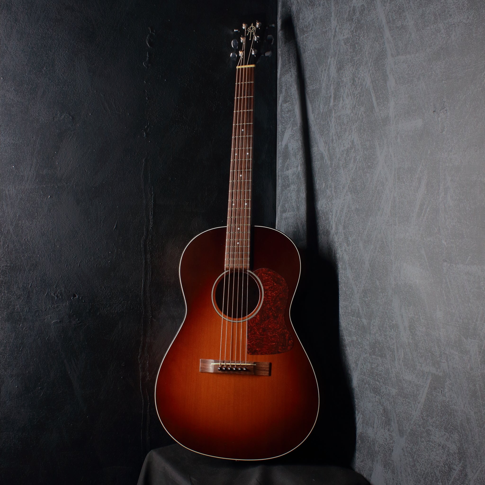 K.Yairi G-1F Parlour Acoustic Sunburst 2001 – Topshelf Instruments