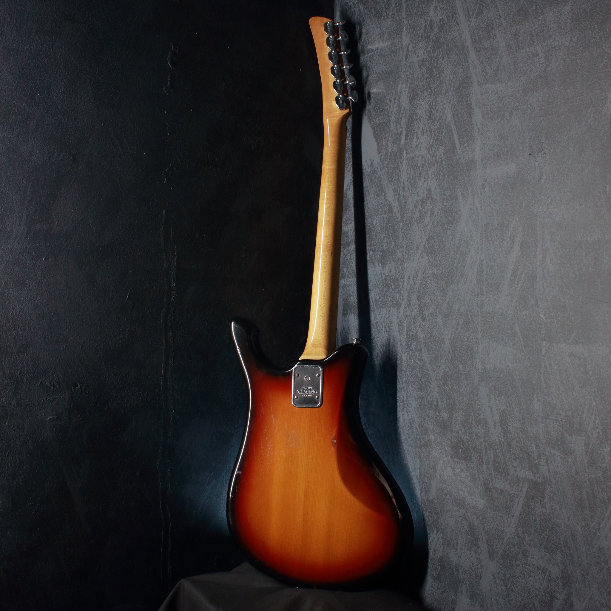 Yamaha SG-2A Flying Samurai Sunburst 1967 – Topshelf Instruments