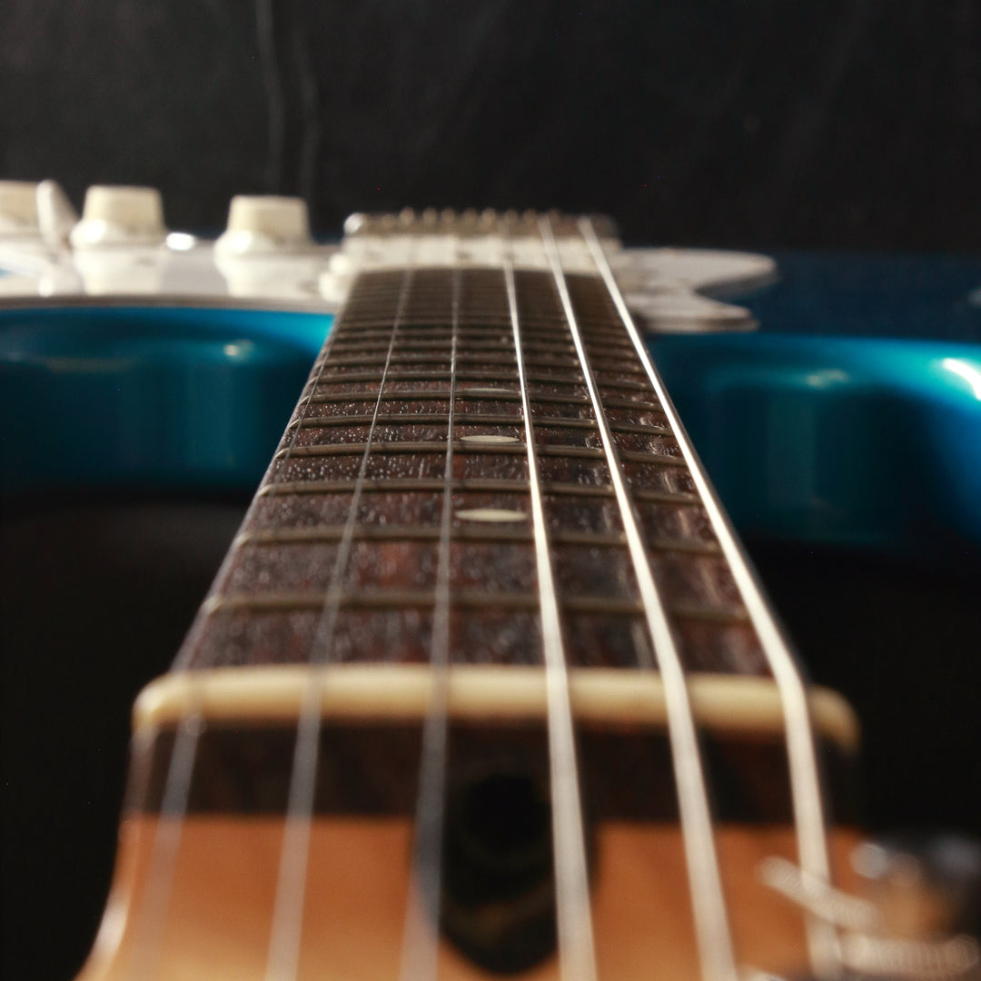 Fender Japan Standard Stratocaster ST43 Lake Placid Blue 2000 ...