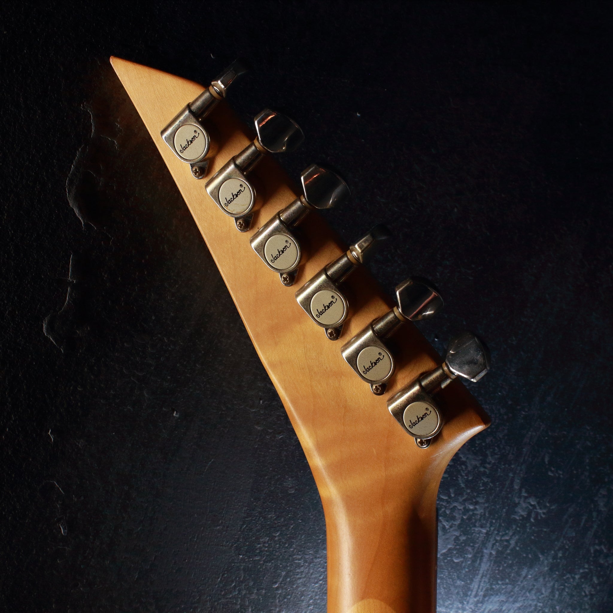 Jackson JS32T Rhoads Inferno Red 2010 – Topshelf Instruments