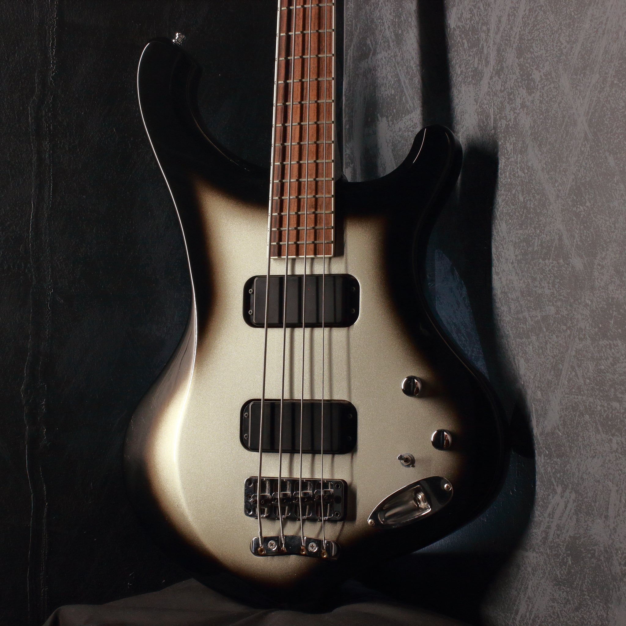 Burny KRS-Truth Silverburst 2011 – Topshelf Instruments