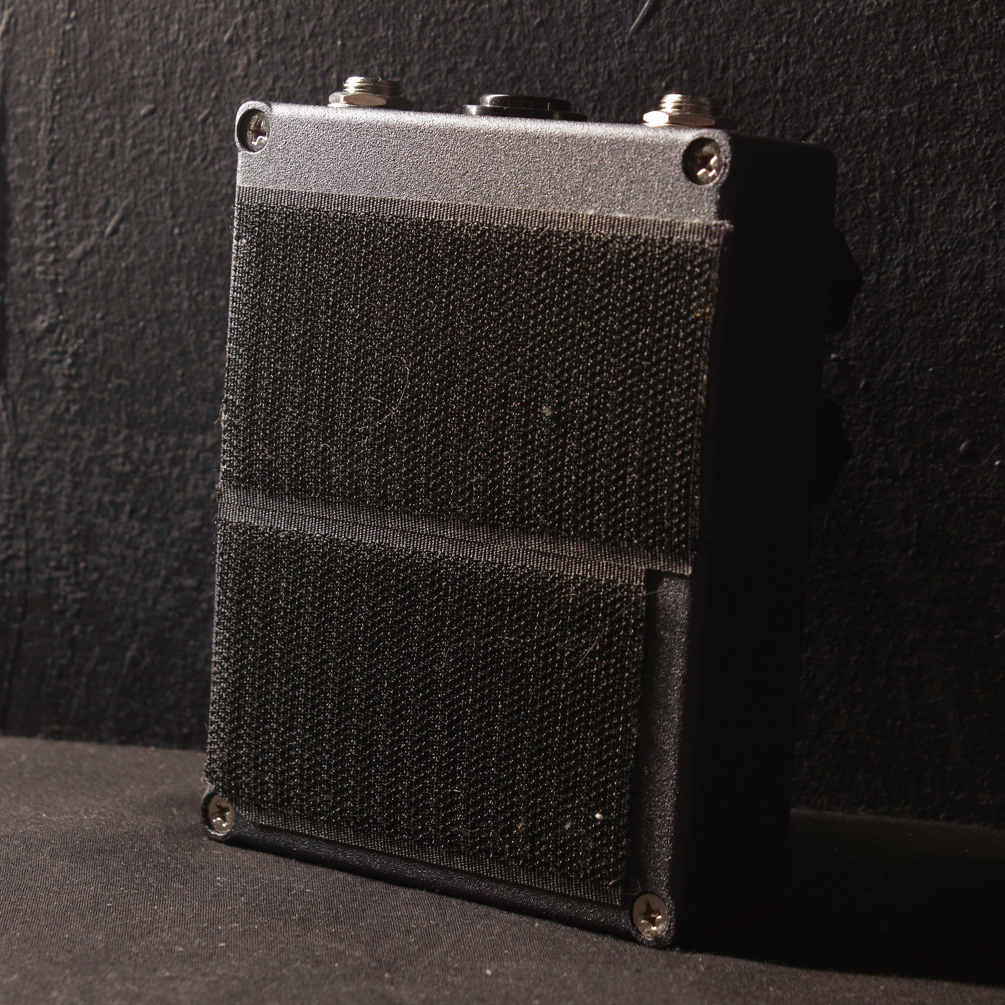 Caroline Guitar Company Shigeharu Fuzz Pedal – Topshelf Instruments