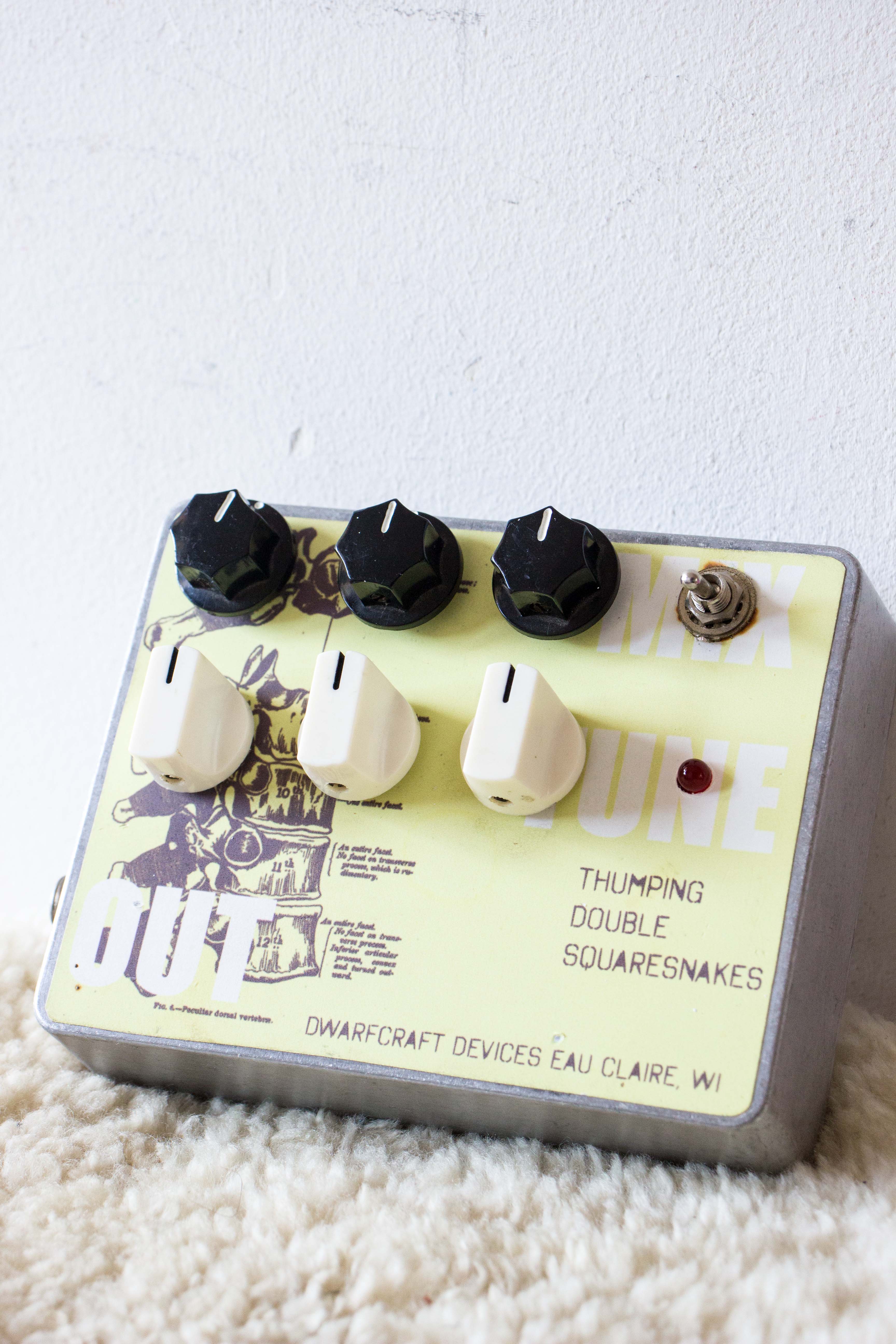 Dwarfcraft Devices Thumping Double Squaresnake Noise Generator ...