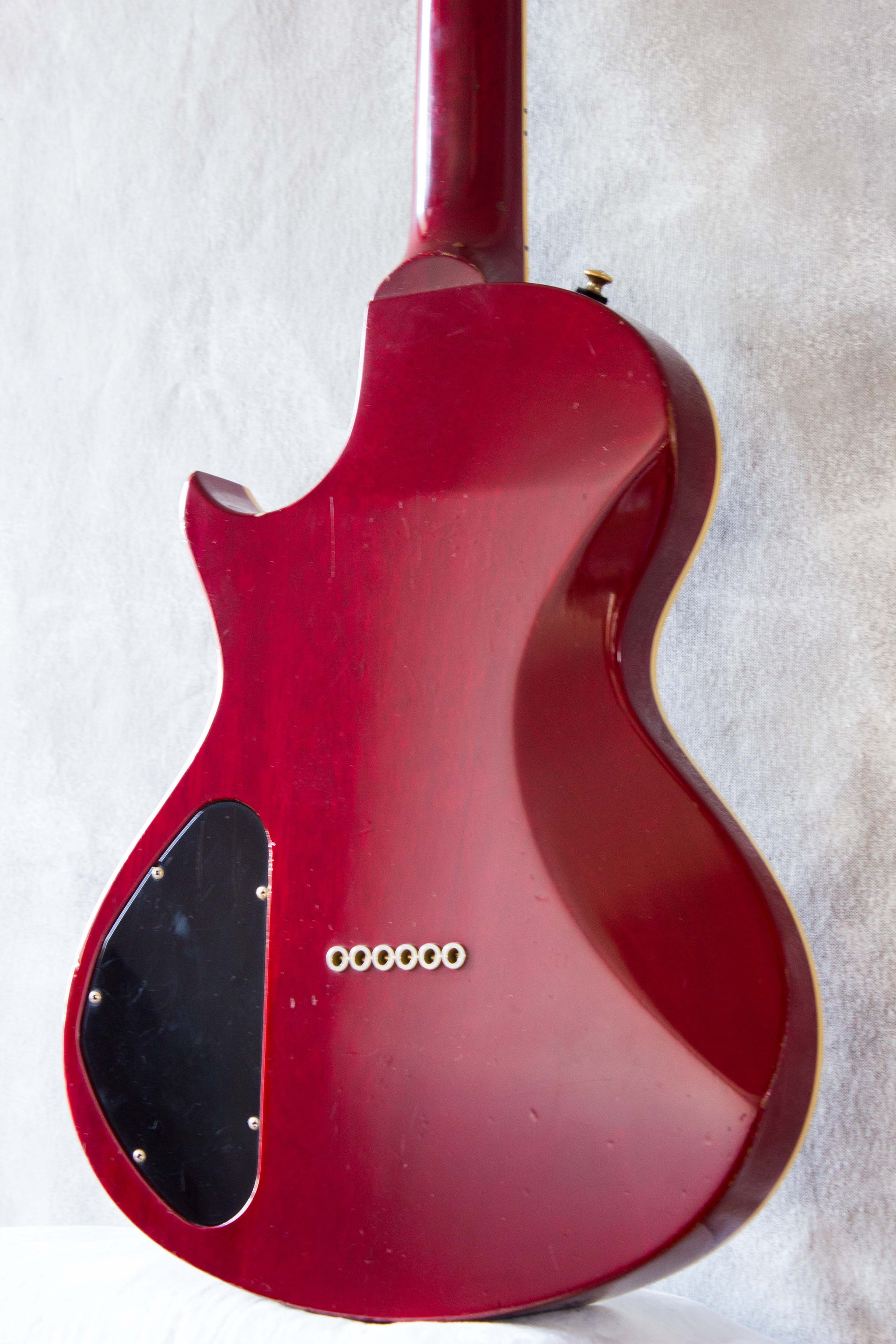 Gibson Nighthawk Standard ST3 Fireburst 1996 – Topshelf Instruments
