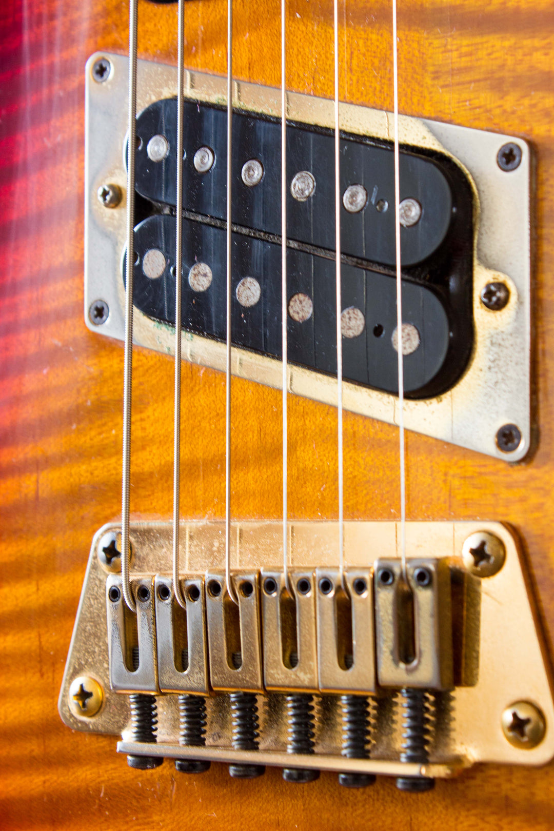 Gibson Nighthawk Standard ST3 Fireburst 1996 – Topshelf Instruments
