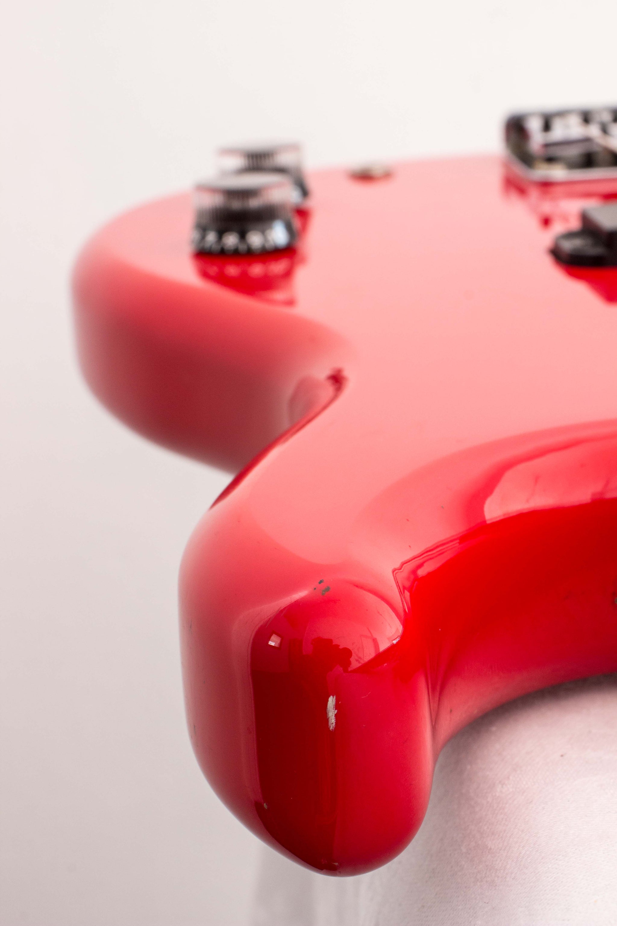 Yamaha BB300 Bass Vivid Red 1991 – Topshelf Instruments